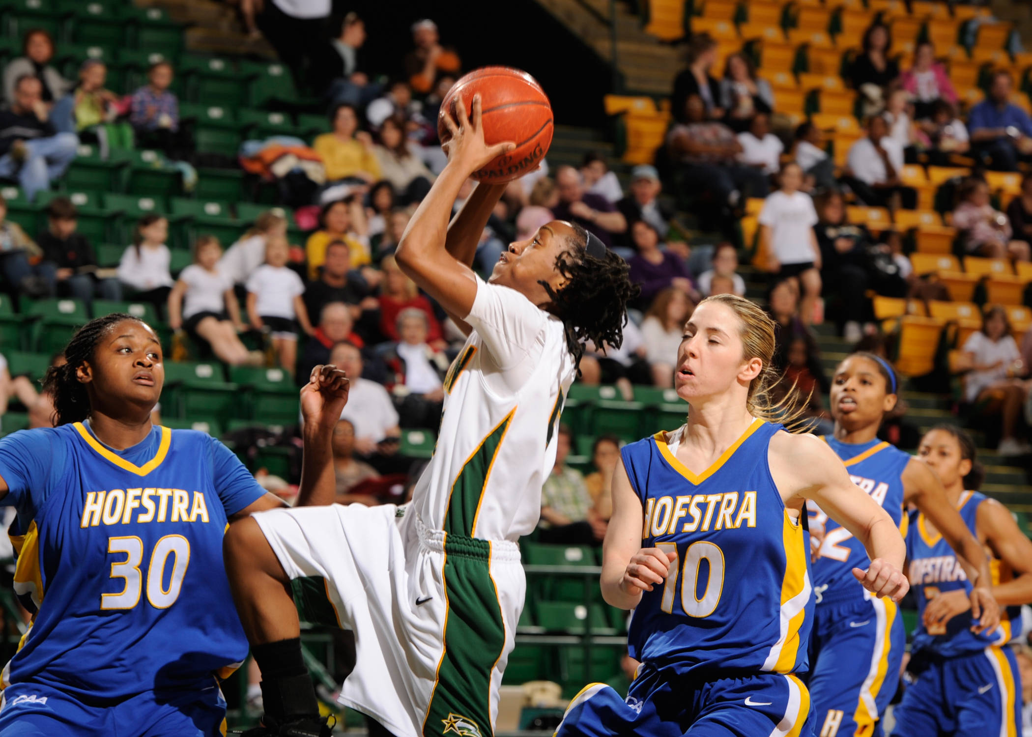 Taleia Moton Tabbed CAA Women's Basketball Co-Player of the Week ...