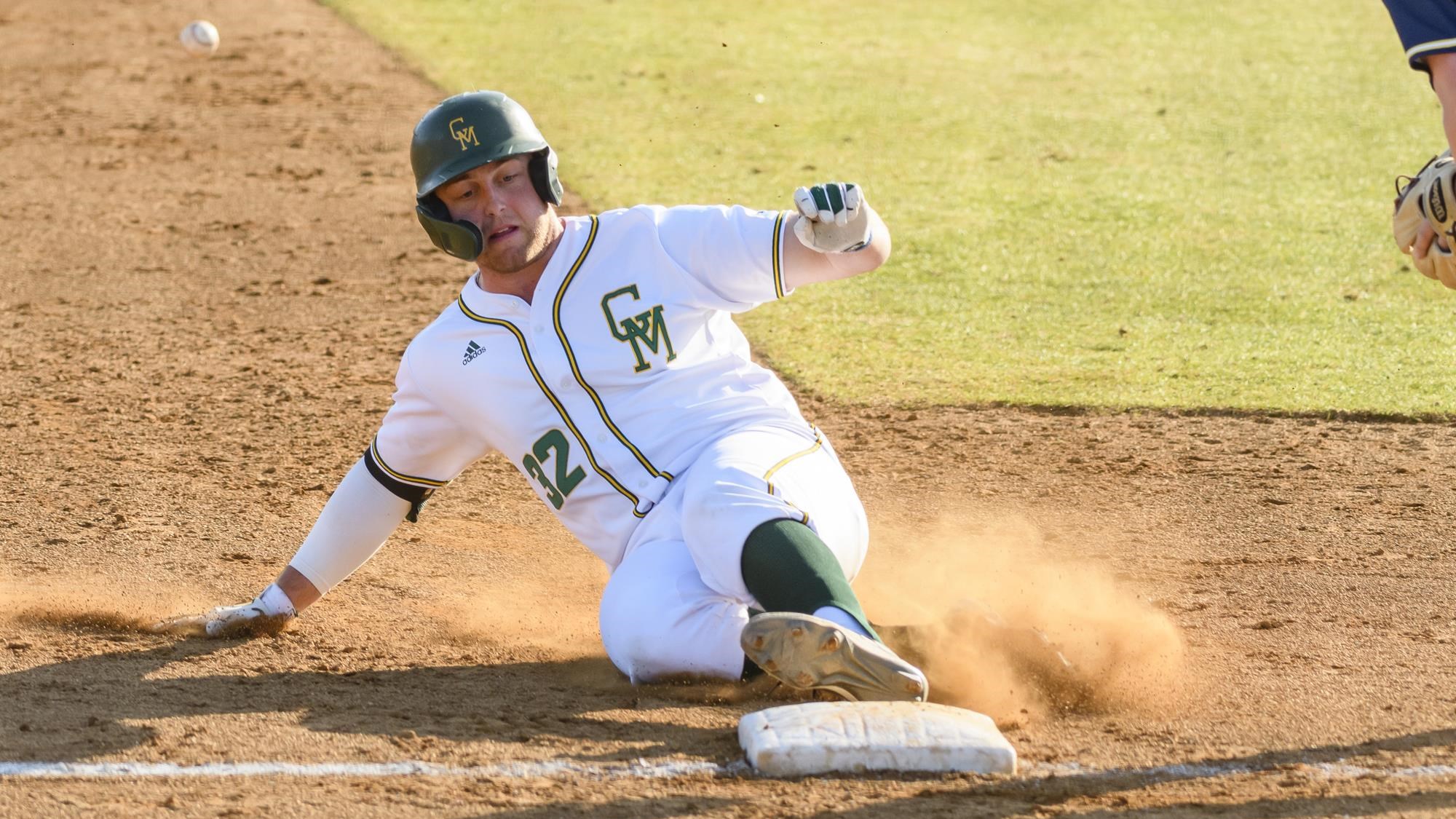 Patriots Fall to Richmond on Sunday Afternoon - George Mason University ...