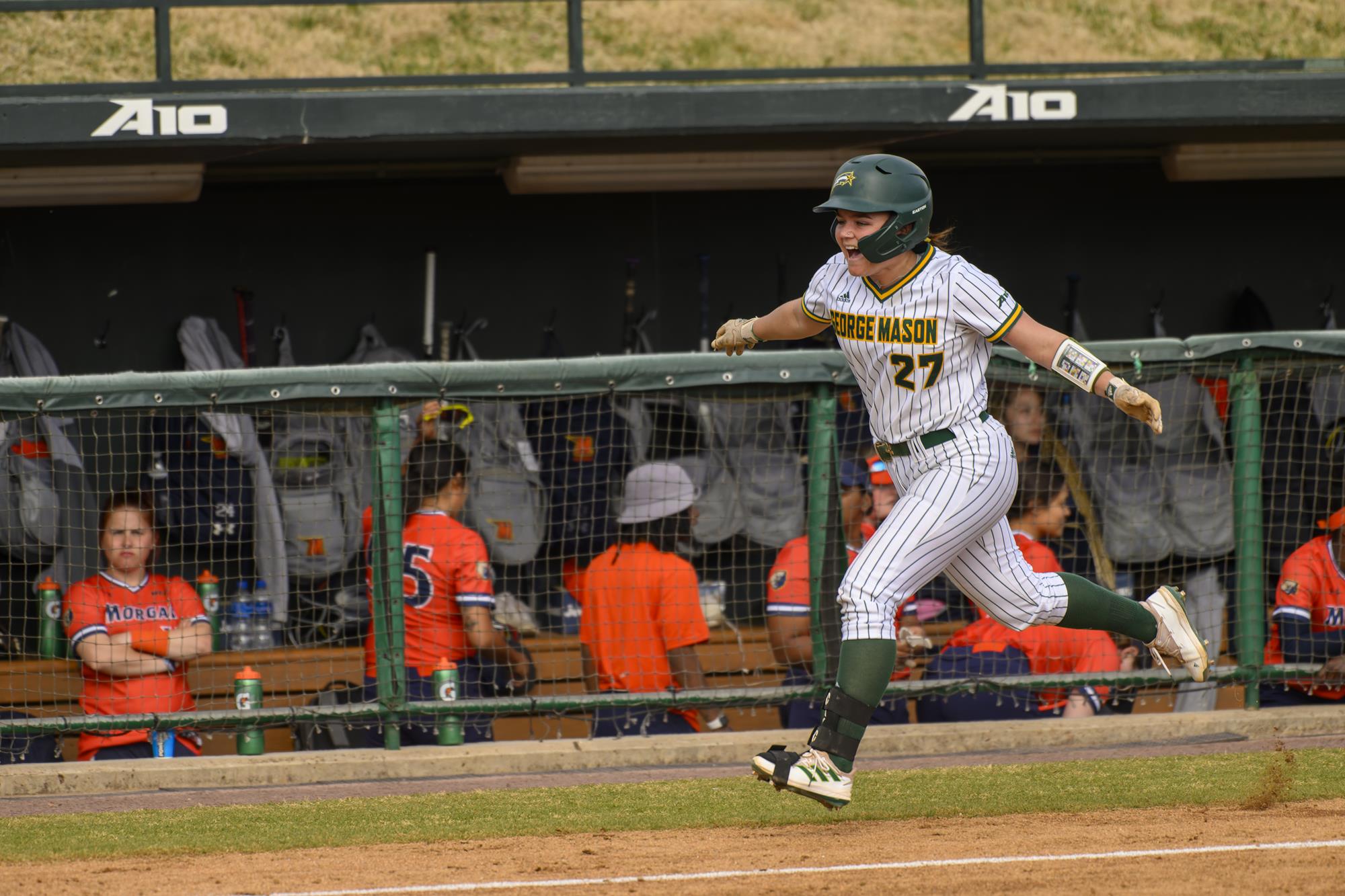 Mason Hosts Massachusetts for a Weekend Series - George Mason ...