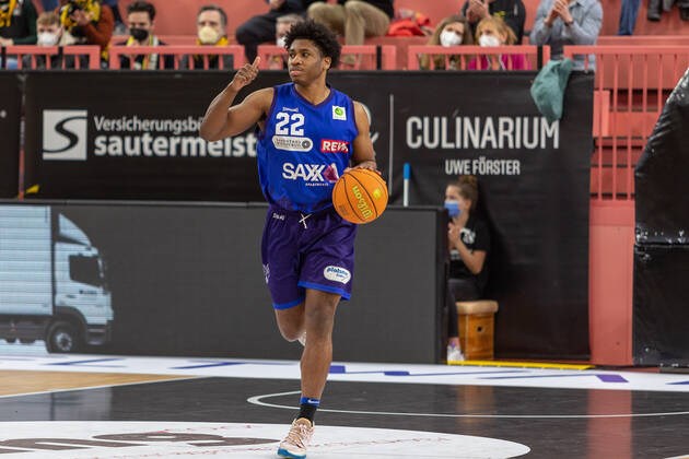 Around The World with Mason Basketball - George Mason University Athletics