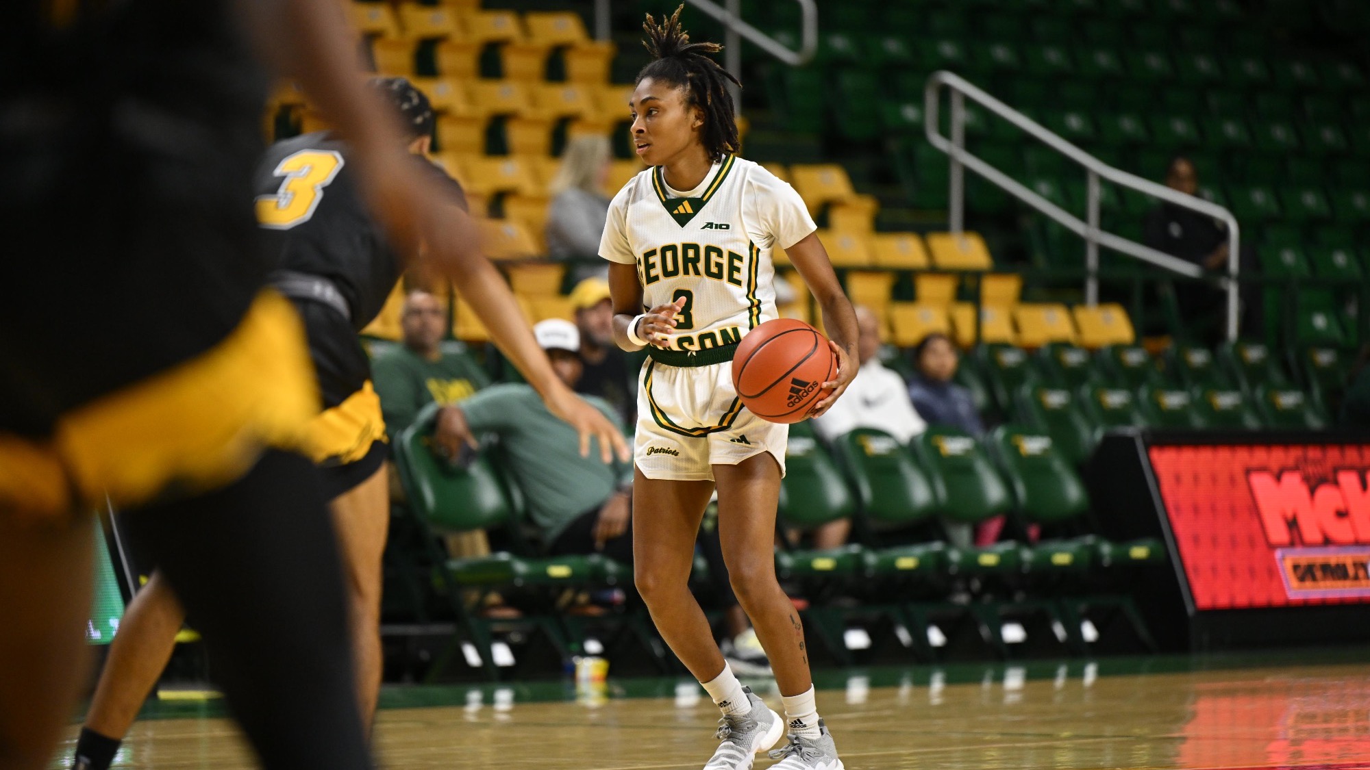 Kennedy Harris Named A10 Rookie of the Week - George Mason University Athletics