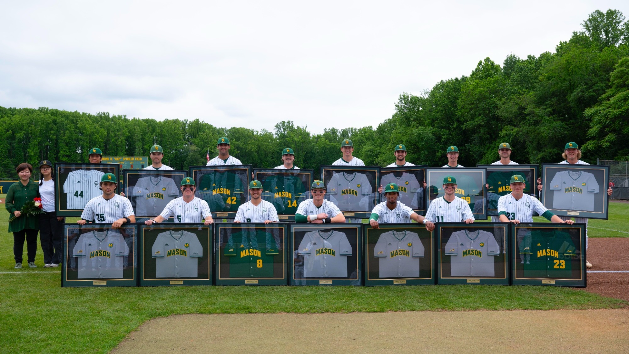 Patriots Split Doubleheader Against Davidson to Conclude Season ...