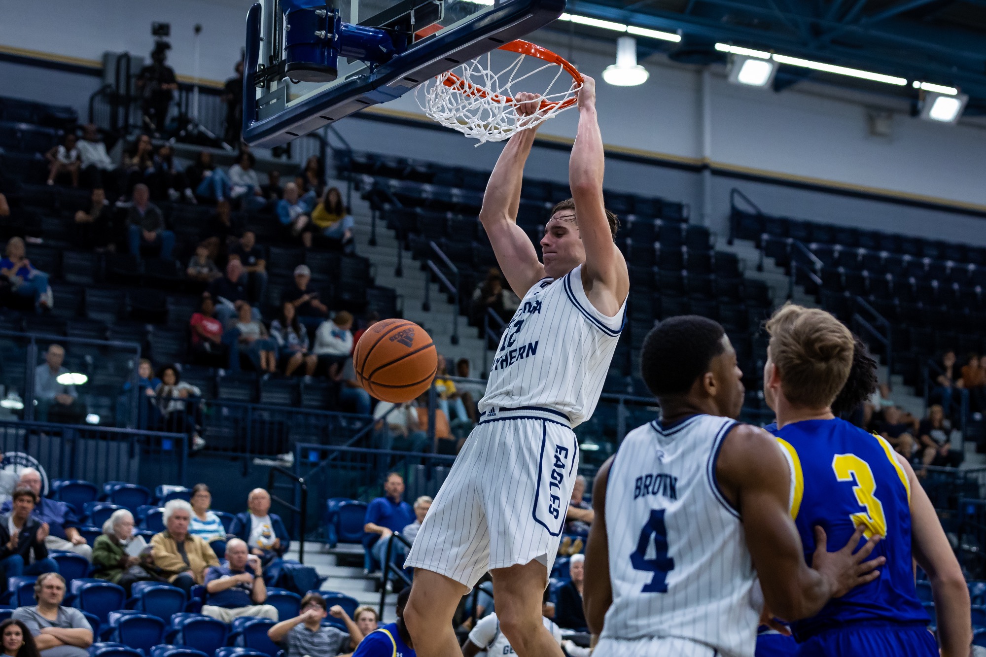 Men’s Basketball Stifles Trinity Baptist for 53-32 Win - Georgia ...