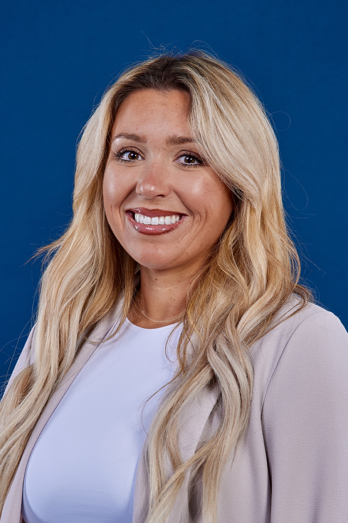 Ashley Allenstein - Assistant Athletic Trainer - Football Support Staff ...