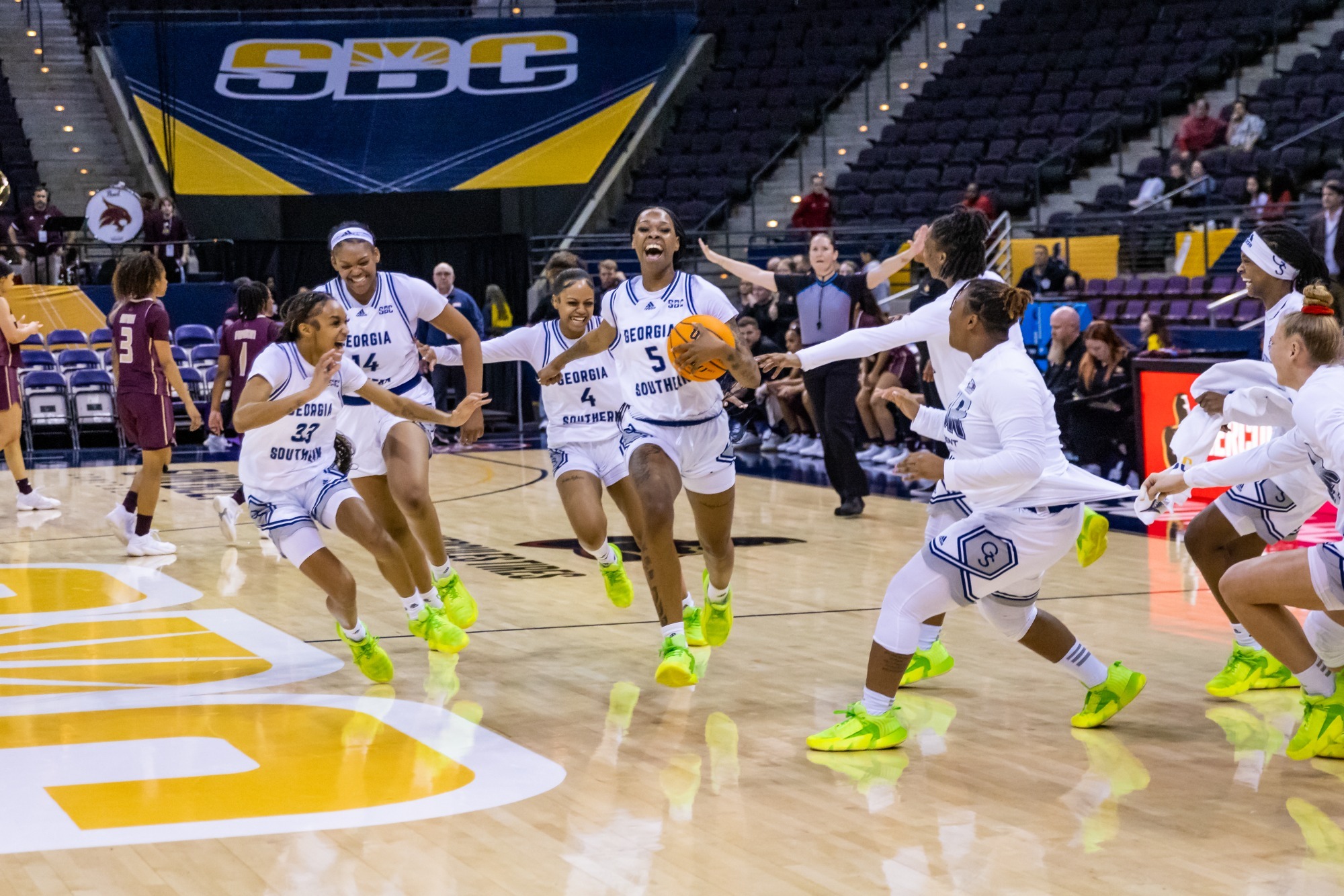 SURVIVE AND ADVANCE: Eagles Edge Texas State, 72-70, In Sun Belt ...