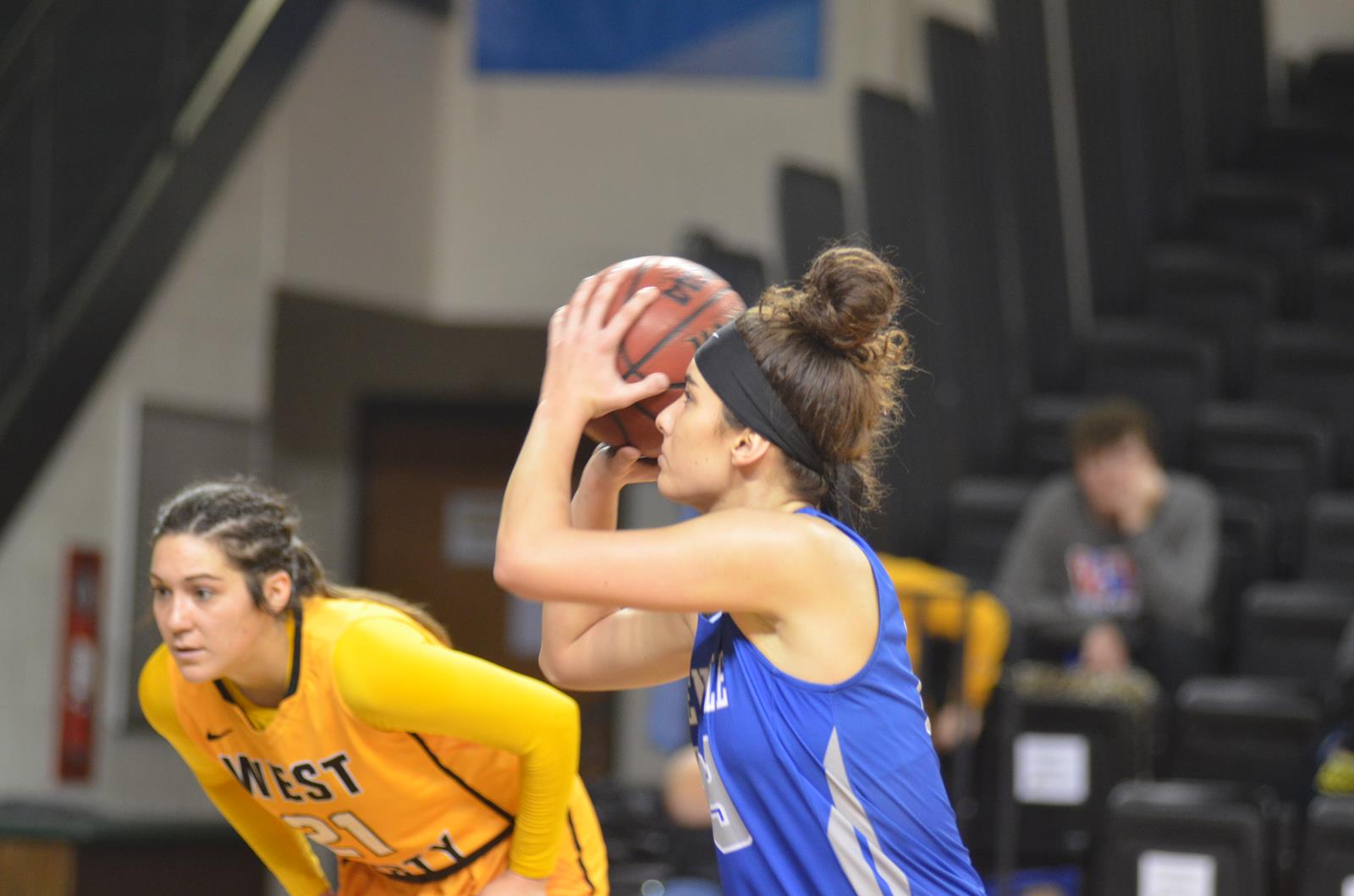 Emily Stoller Scores 44 Points as Lady Pioneers Roll Past Hilltoppers ...