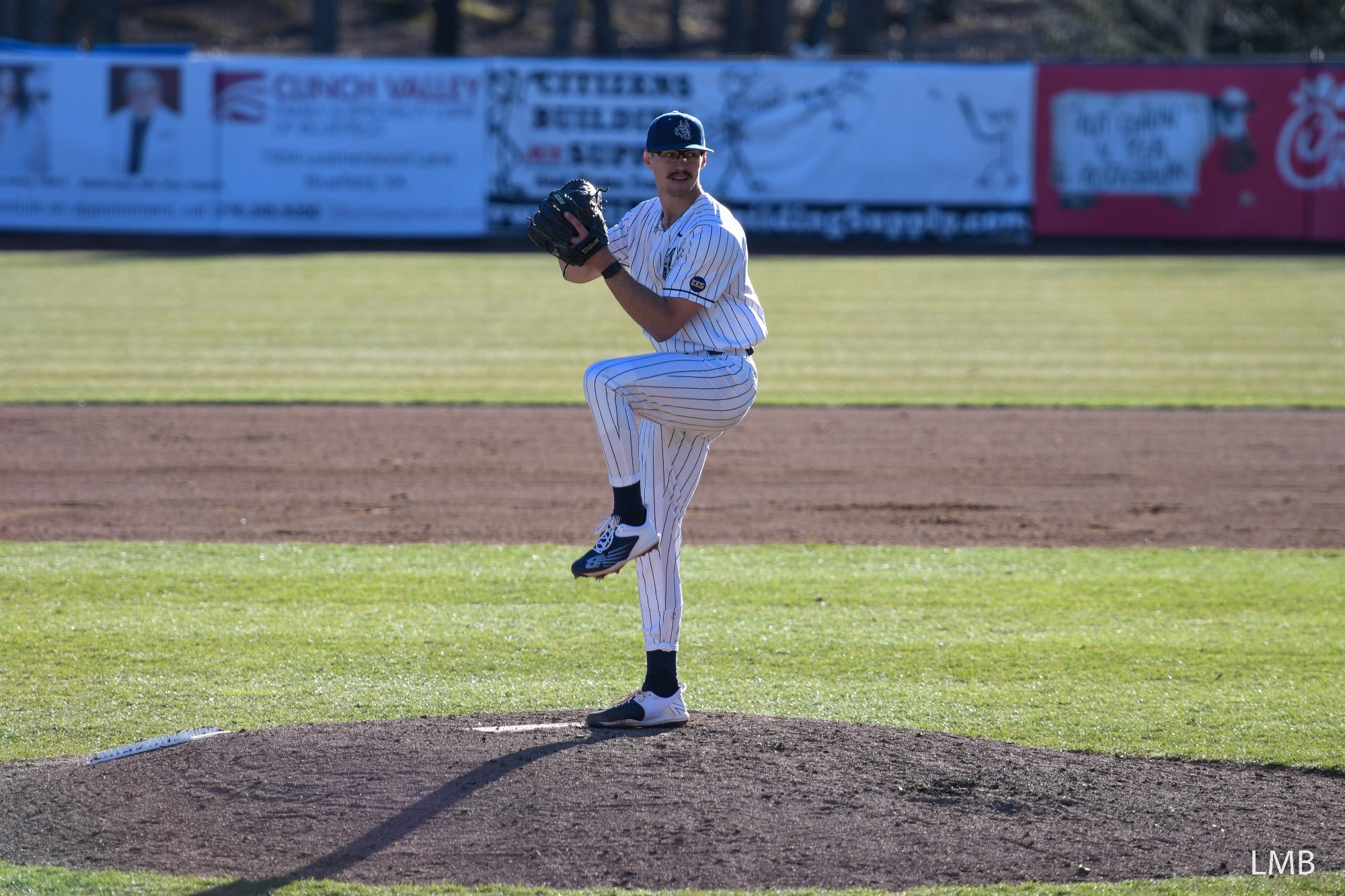 Baseball Splits the Day Against Salem - Bluefield State University