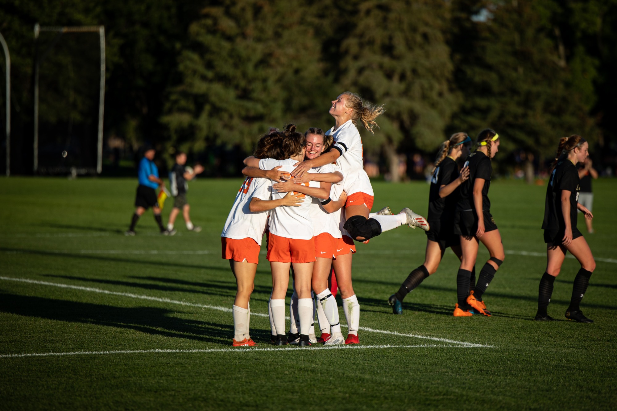 Second Half Goal Lifts Knights Past St. Olaf - Wartburg College Athletics