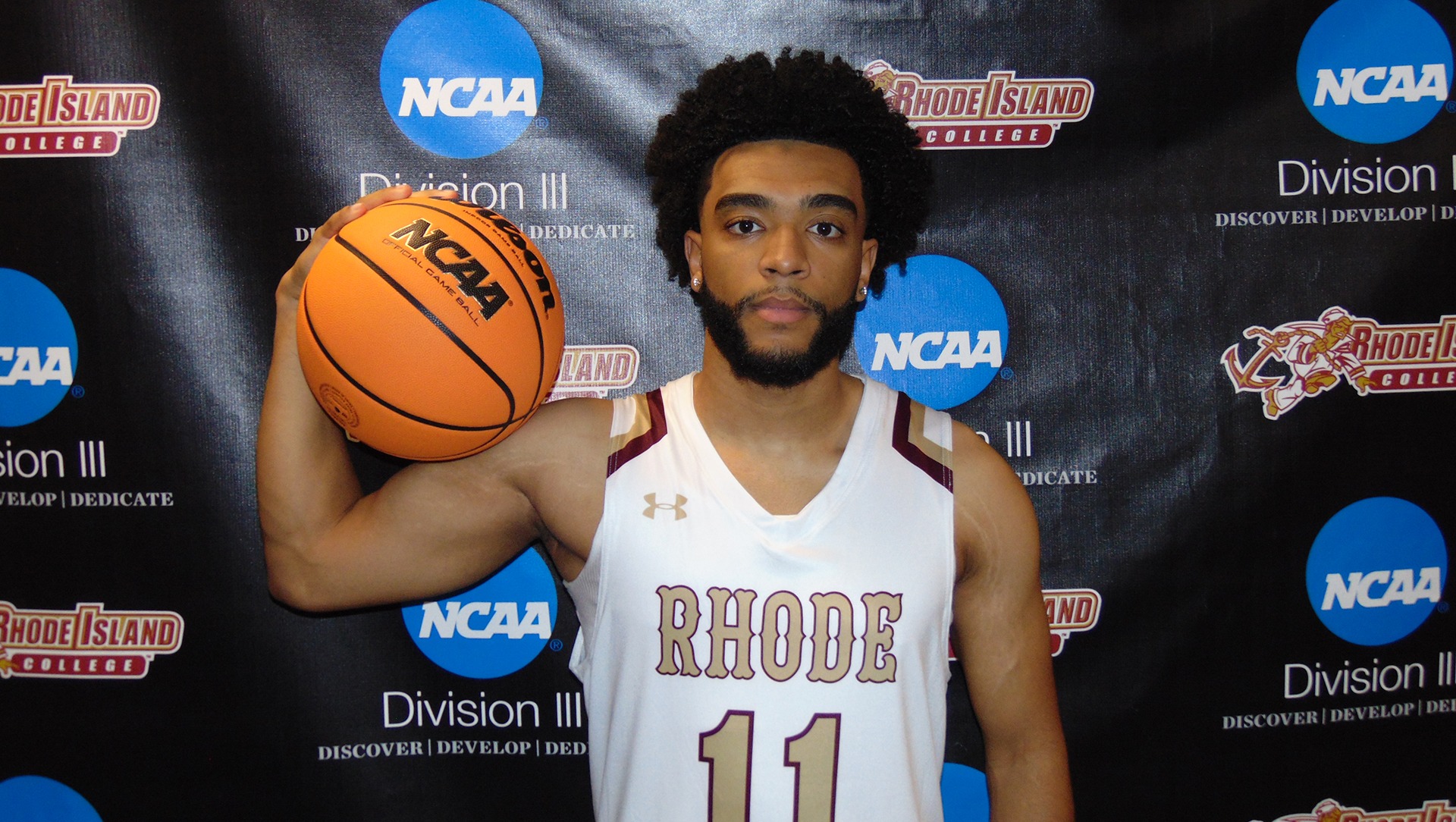 No. 6 Owls Defeat Anchormen, 90-68 - Rhode Island College