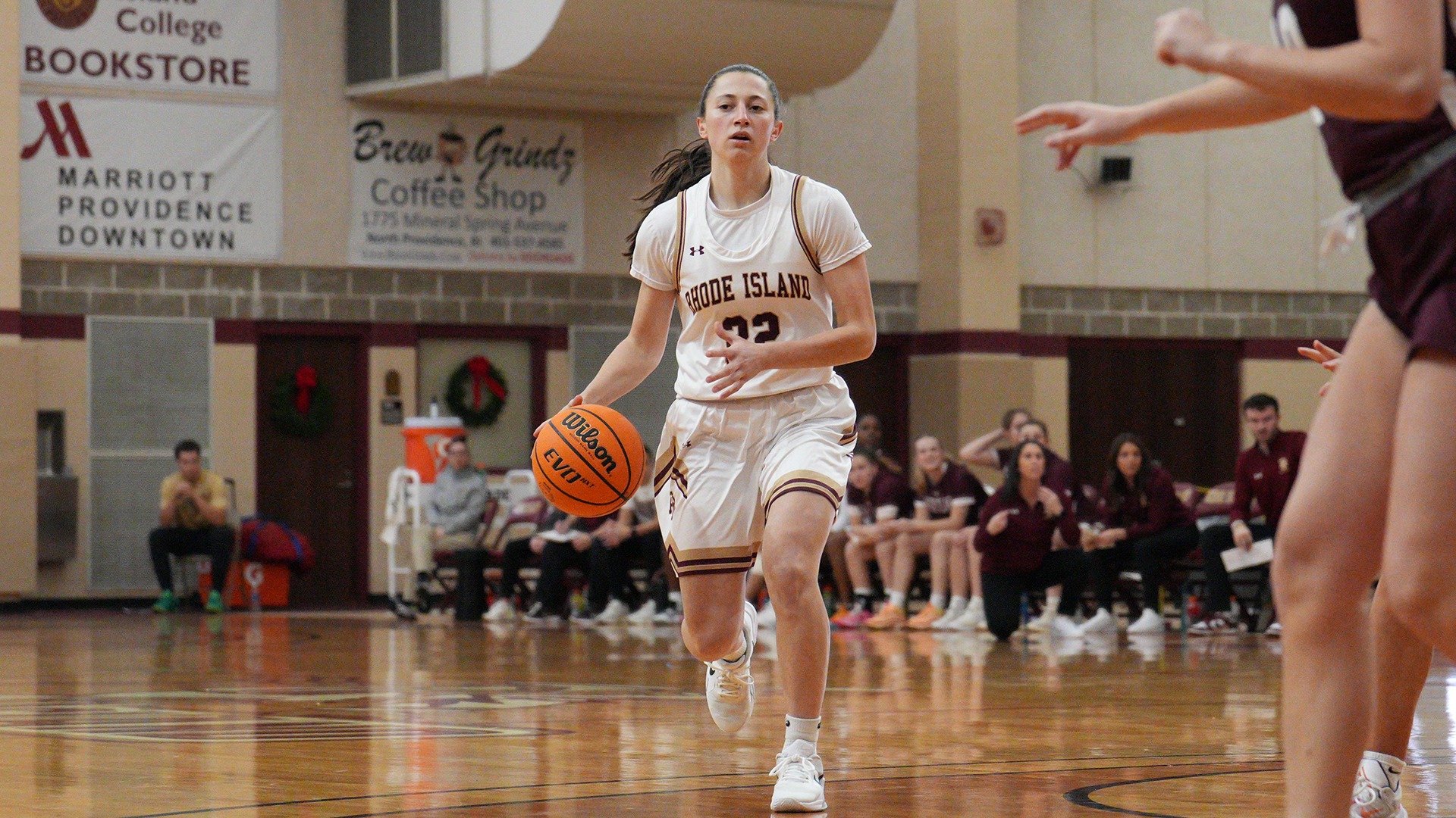 Anchorwomen Hammer Plymouth State, 72-25 - Rhode Island College