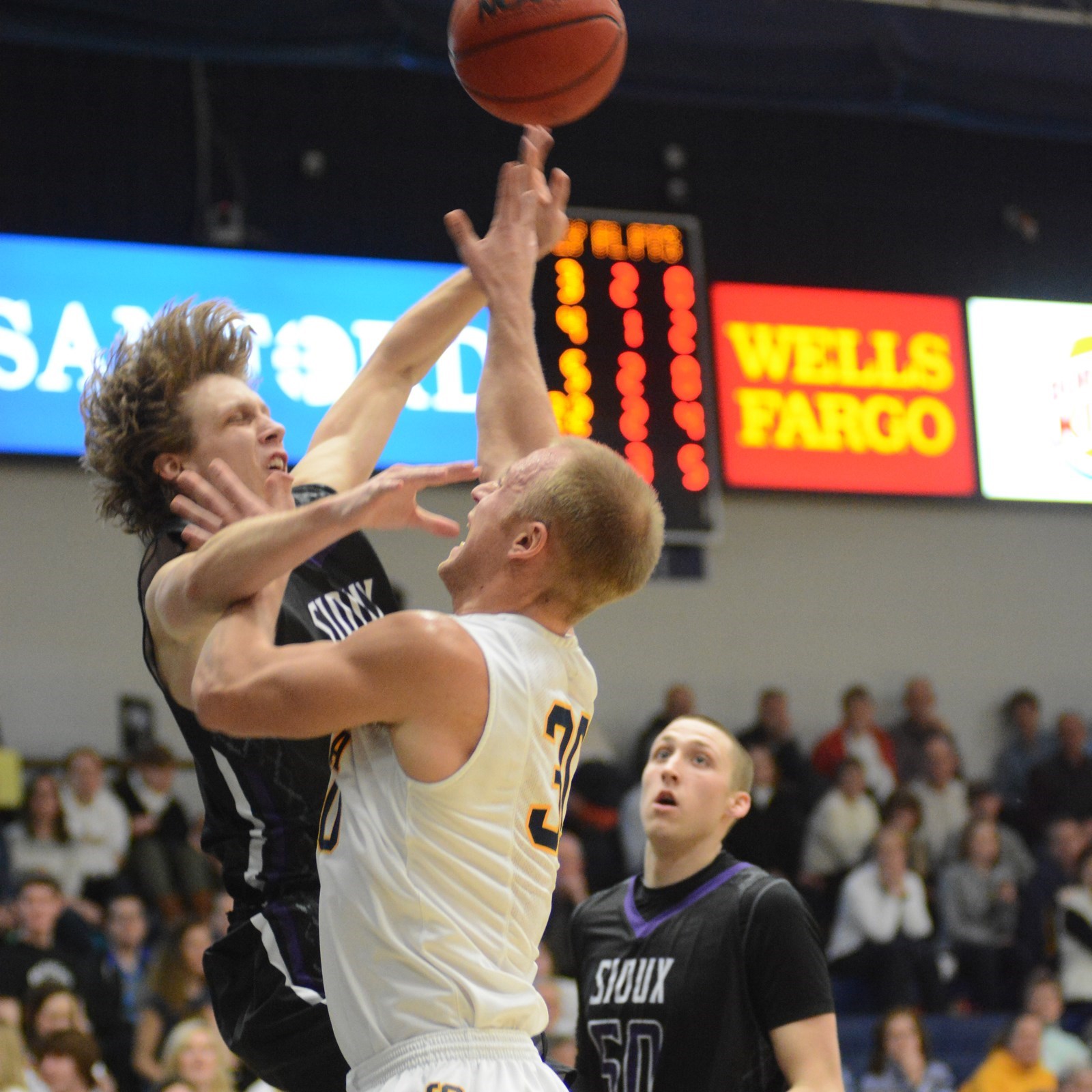 Isaac Jorgensen - Men's Basketball - Augustana University Athletics