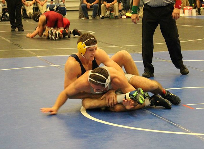 Logan Henning - Wrestling - Augustana University Athletics