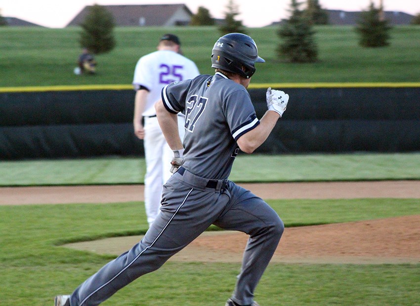Ryan Menssen - Baseball - Augustana University Athletics