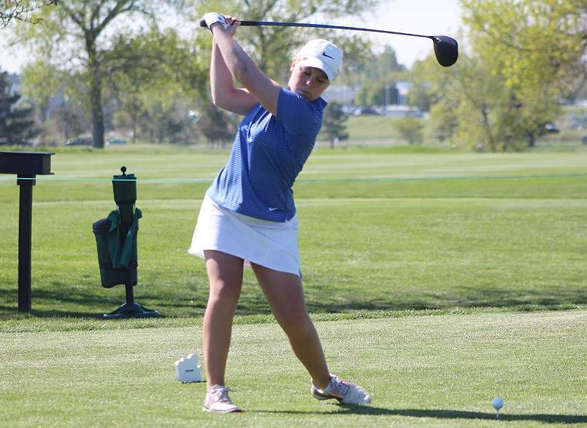 Emily Israelson - Women's Golf - Augustana University Athletics