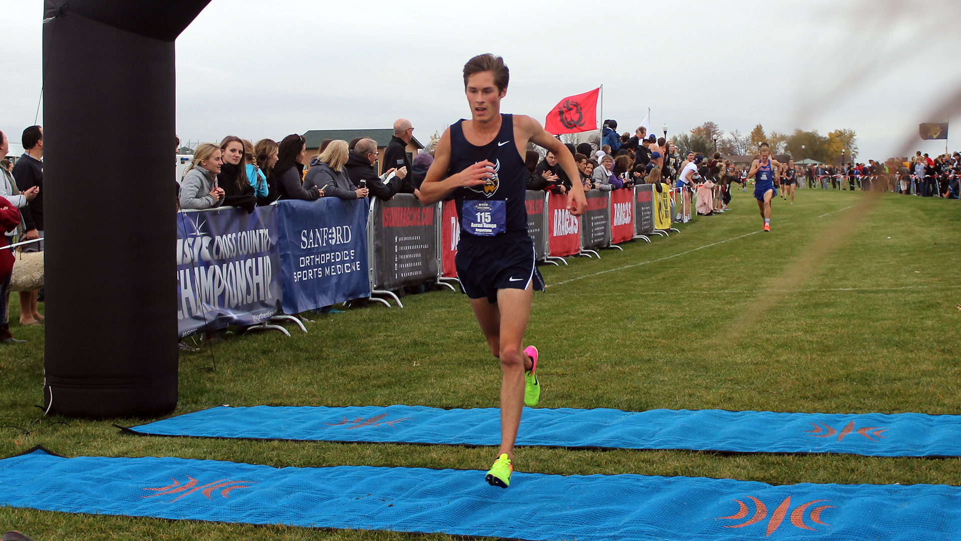 Aaron Runge - Men's Cross Country - Augustana University Athletics