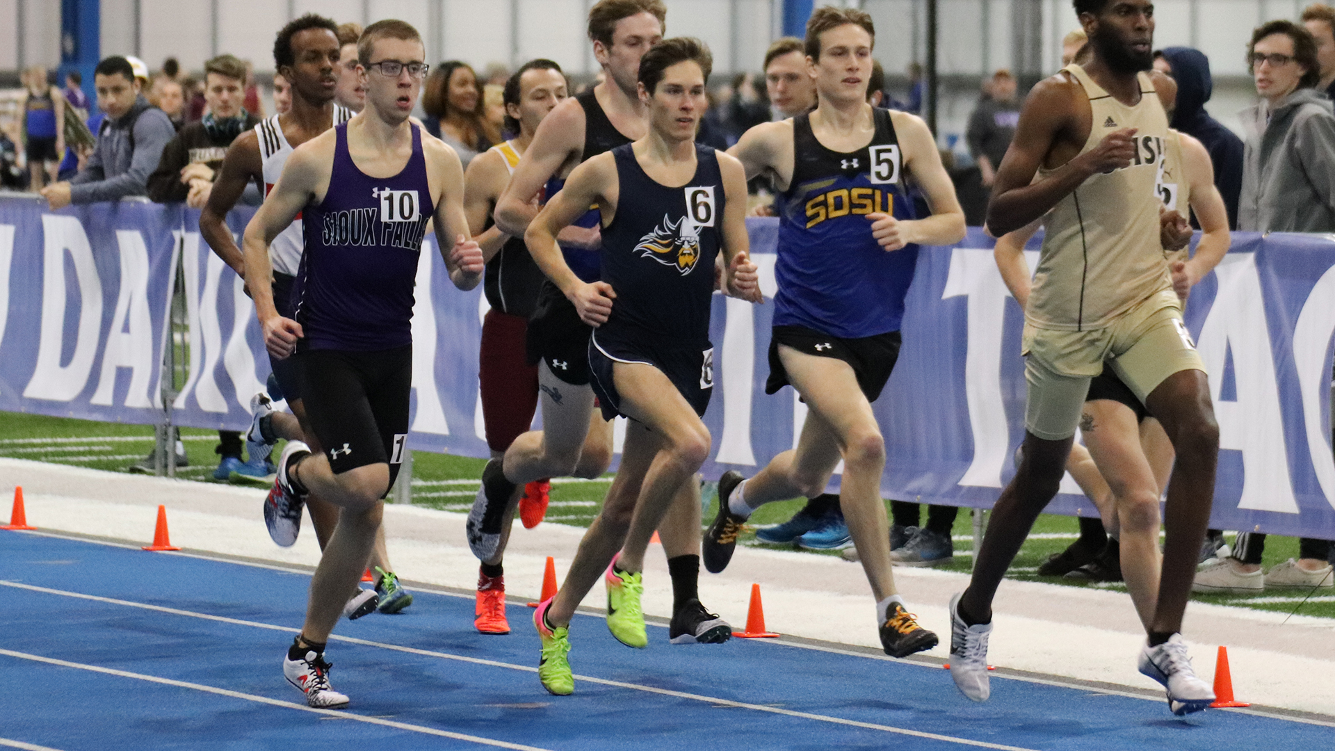 Aaron Runge - Men's Track and Field - Augustana University Athletics
