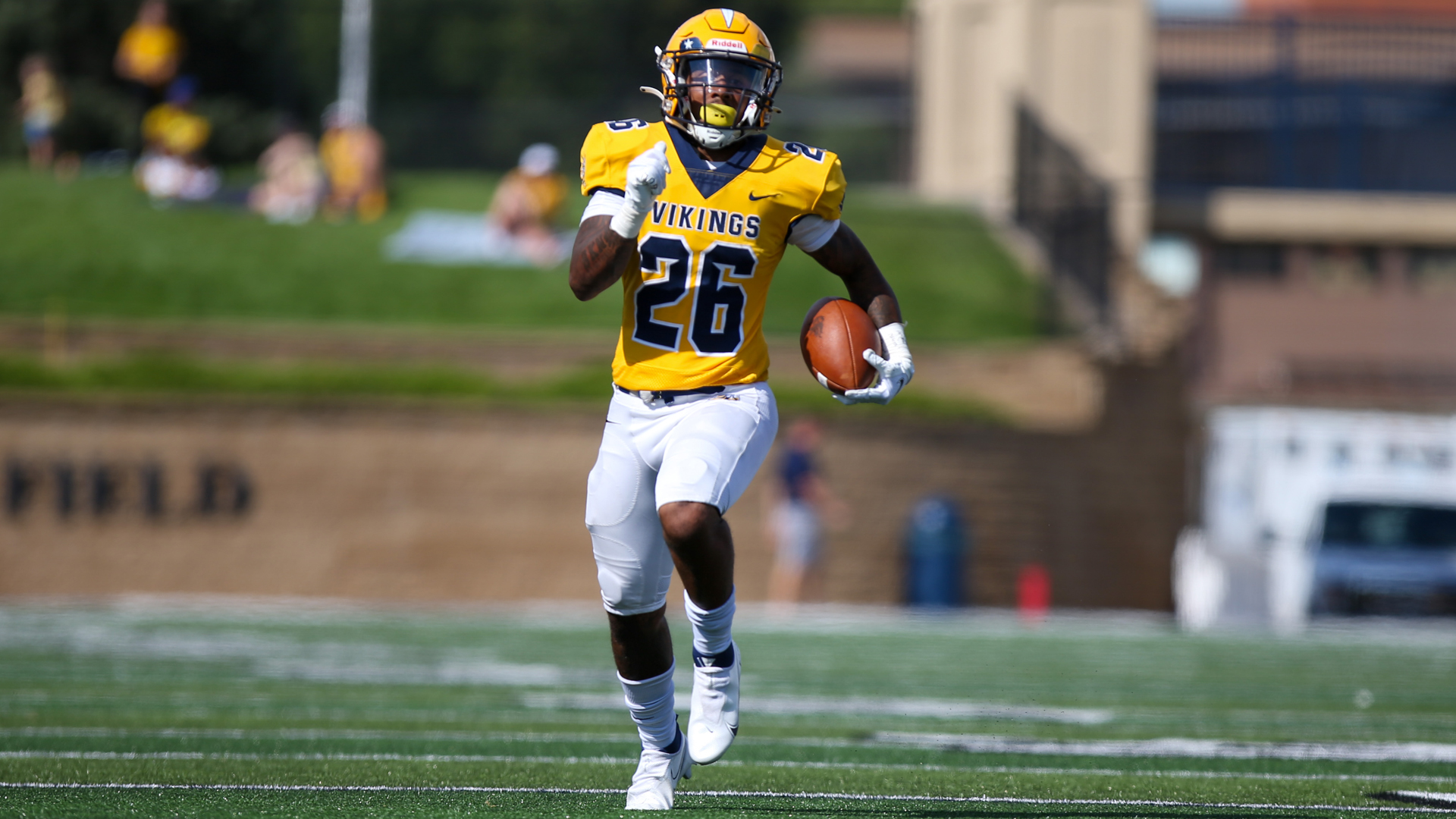 Kyle Graham - Football - Augustana University Athletics