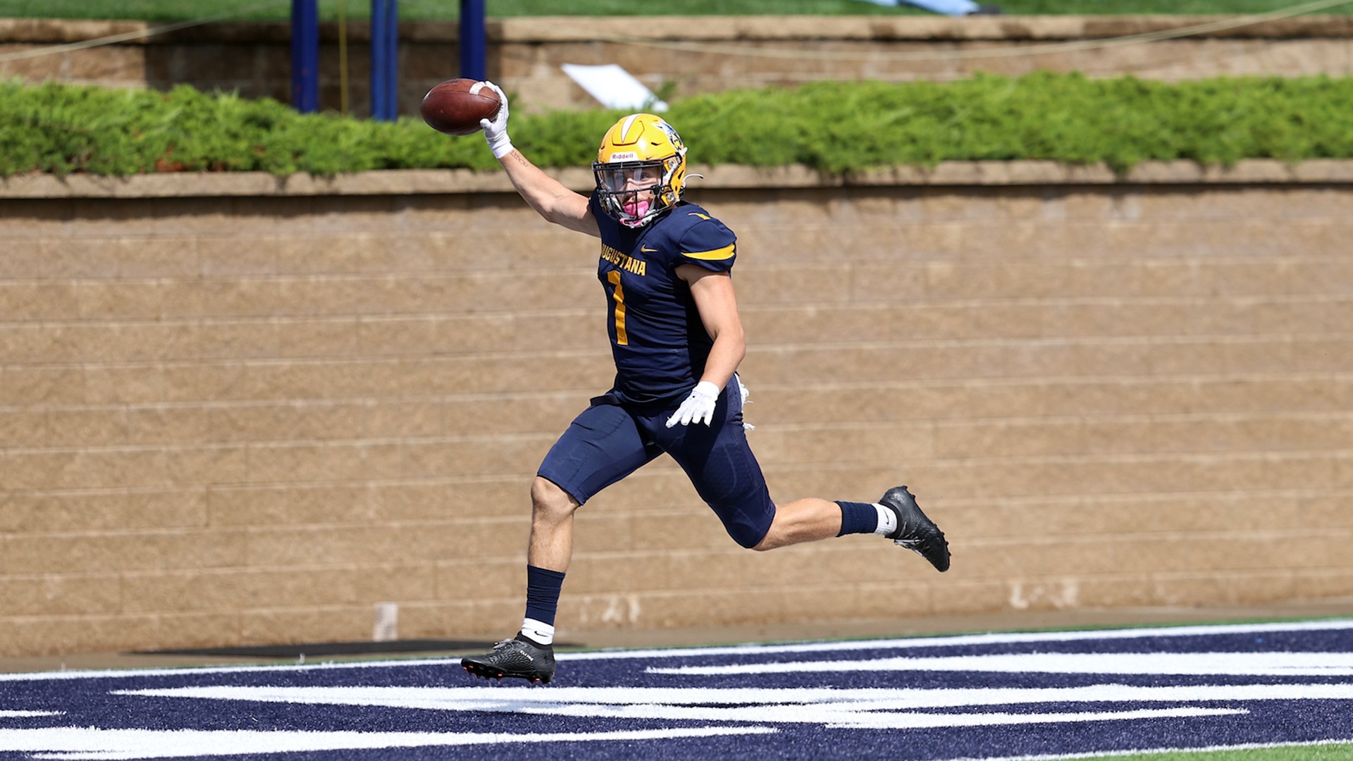 Augustana Football Celebrates Homecoming with 31-27 Victory - Augustana ...