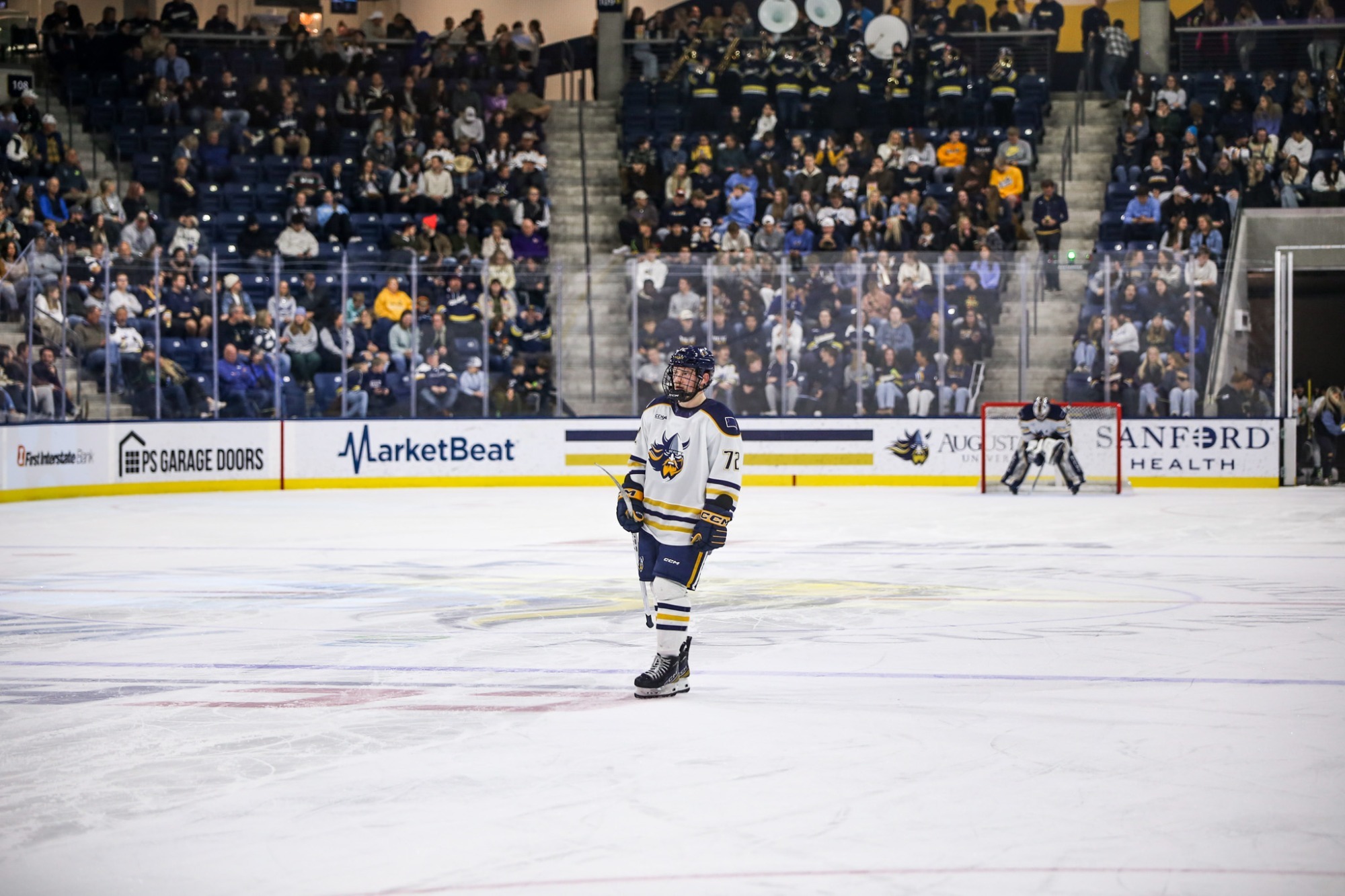 Men’s Hockey Kicks Off 2025-26 Season with Exhibition at St. Cloud ...