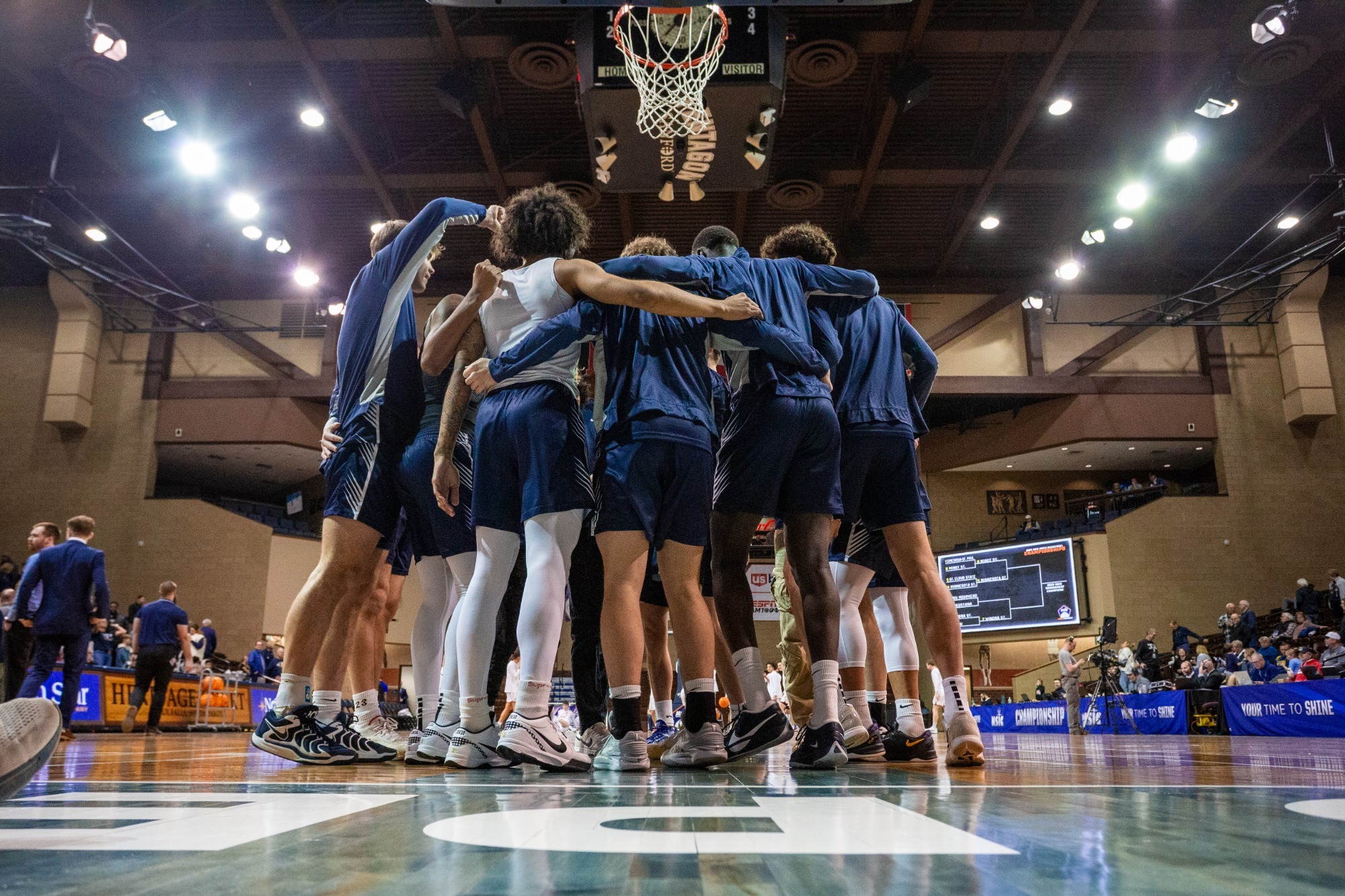 Schilling Adds Westmoreland-Vendiola to 2025-26 Signing Class ...