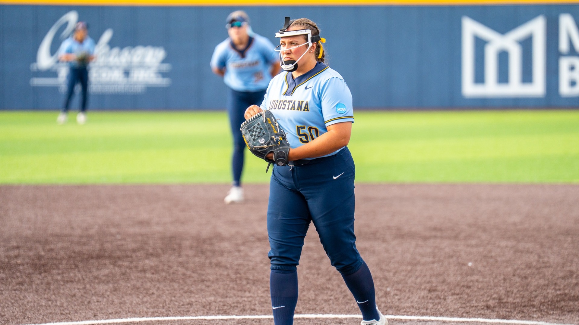 Glanzer Earns Academic All-America Honors - Augustana University Athletics