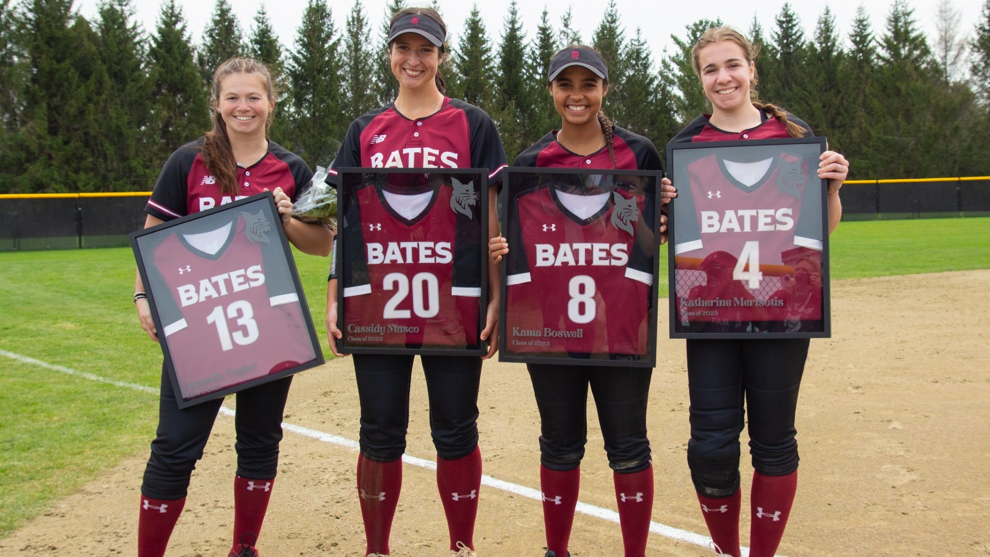 Senior Day Shocker! Softball Upsets No. 8 Tufts, 1-0, in Game One ...