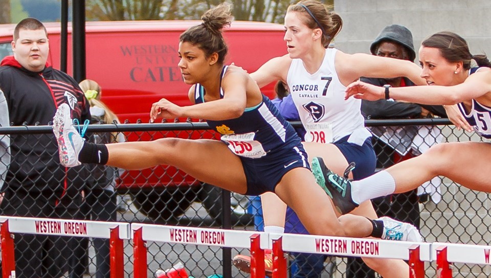 Shaneesa Applegate - Women's Track & Field - Bushnell University Athletics