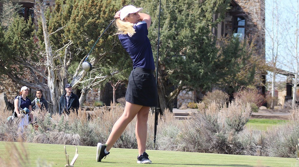 Keri Schwarz - Women's Golf - Bushnell University Athletics
