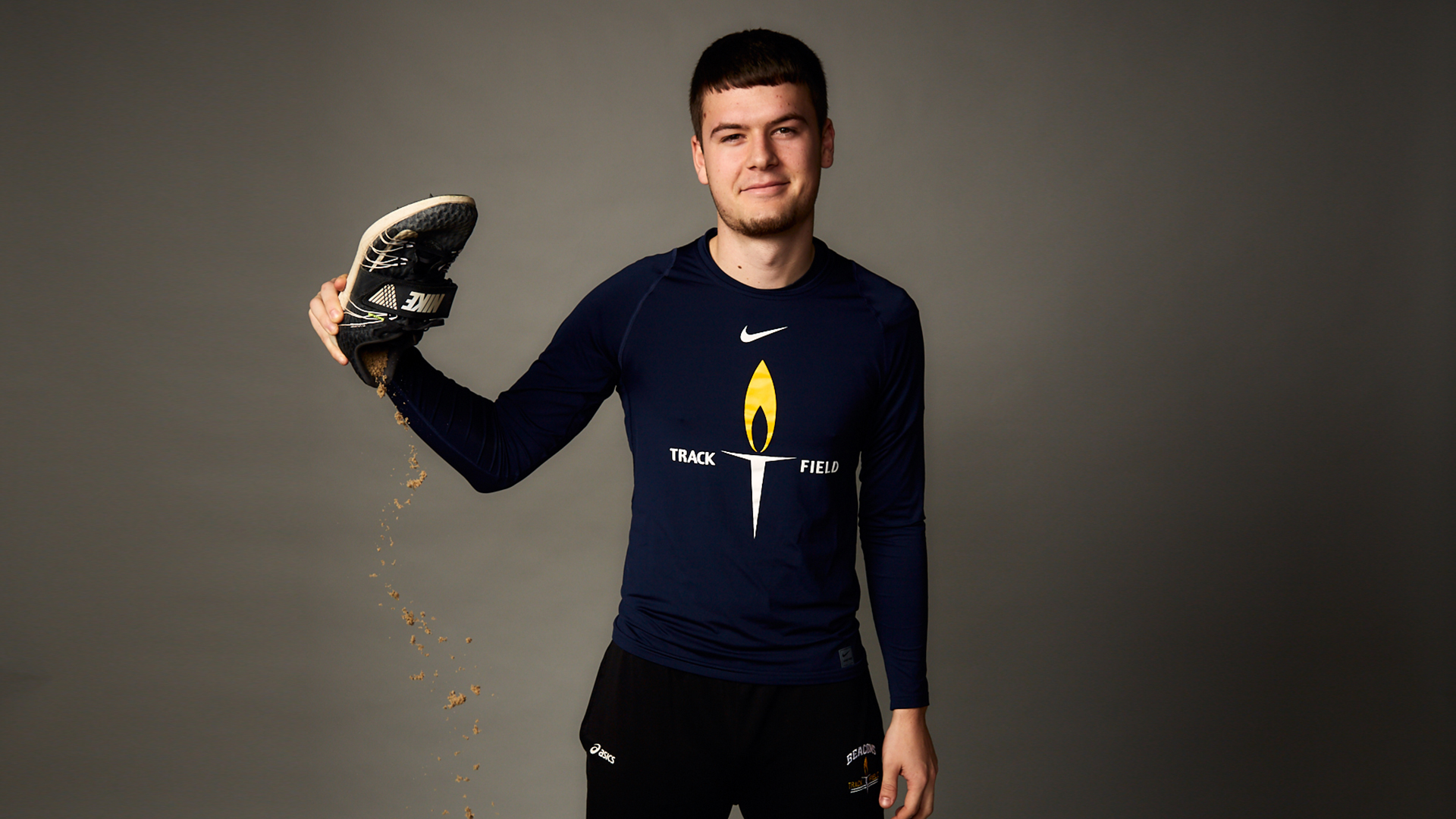 Jayden Tucker - Men's Track & Field - Bushnell University Athletics