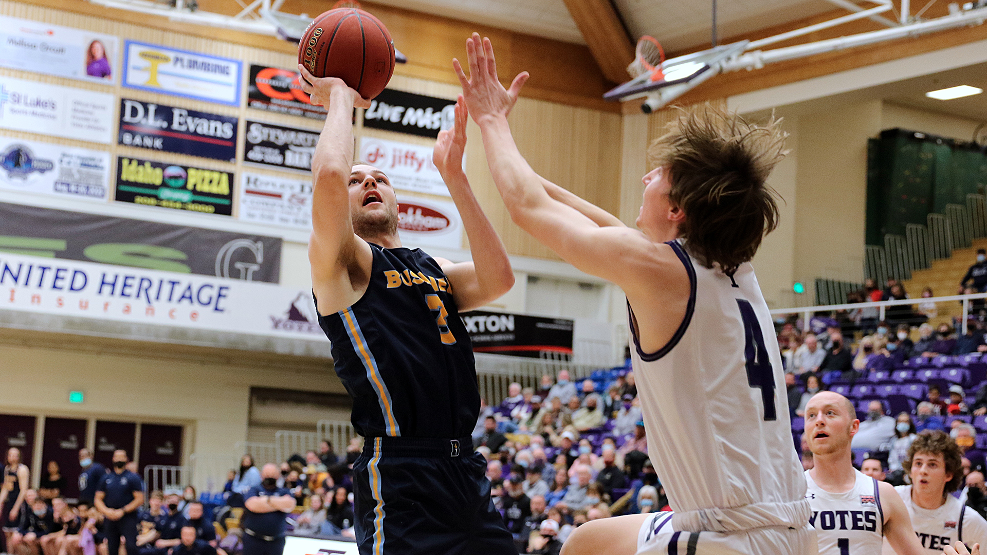 Stevie Schlabach - Men's Basketball - Bushnell University Athletics