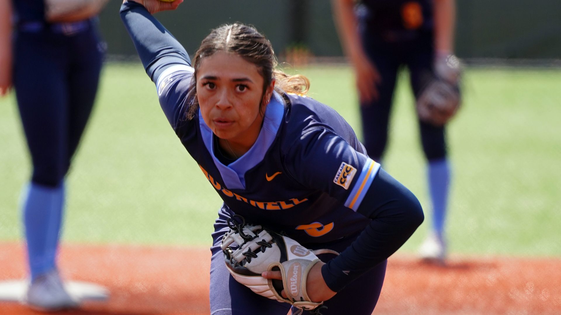 Leslie Reynaga - Softball - Bushnell University Athletics