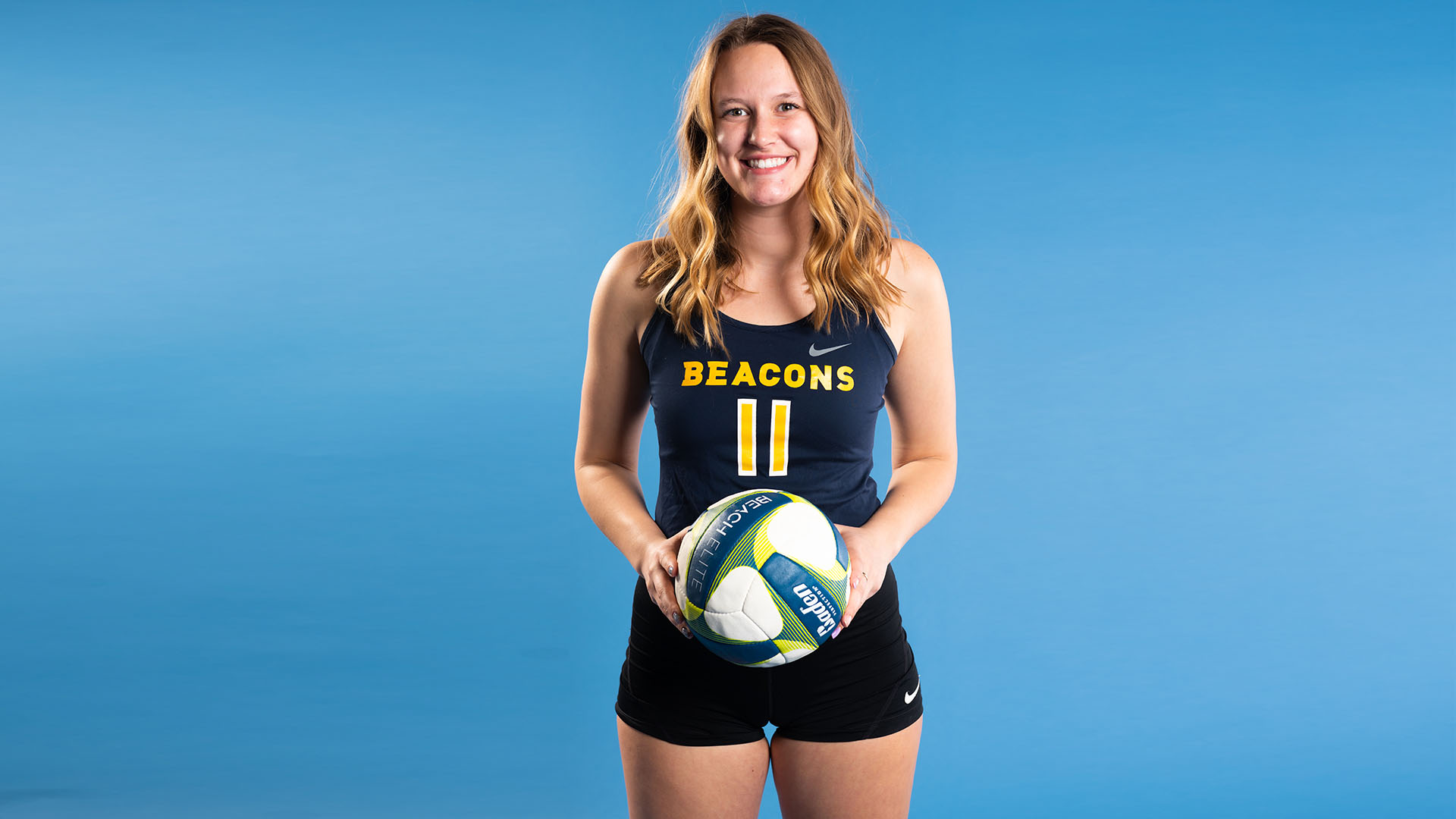 Roslyn McLellan - Beach Volleyball - Bushnell University Athletics