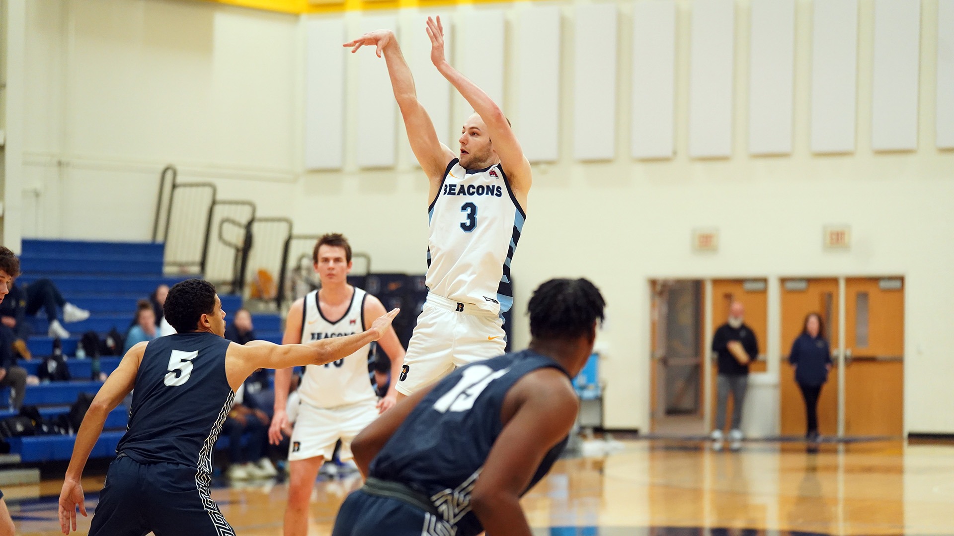 Stevie Schlabach - Men's Basketball - Bushnell University Athletics