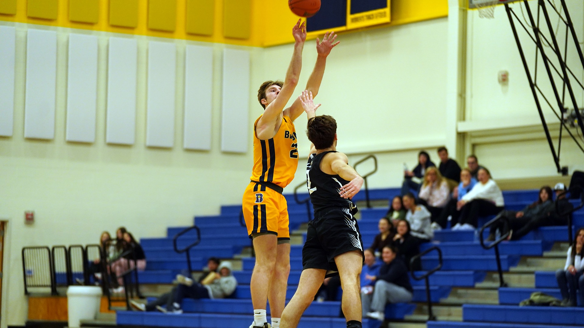 Johnson Hits Eight Threes Bushnell Victory - Bushnell University Athletics