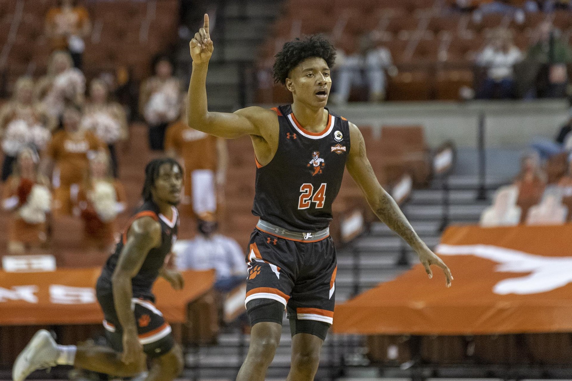 No. 11 Texas tops Kats 79-63 - Sam Houston