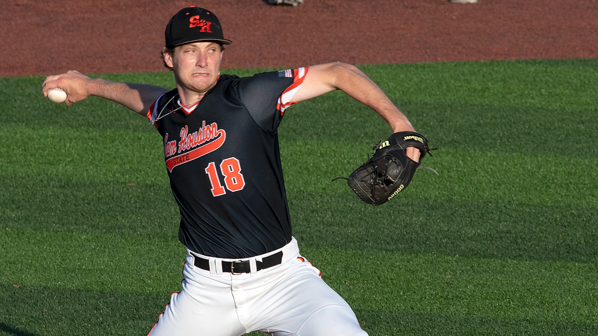 Davis shines as Kats take opener from UCA - Sam Houston