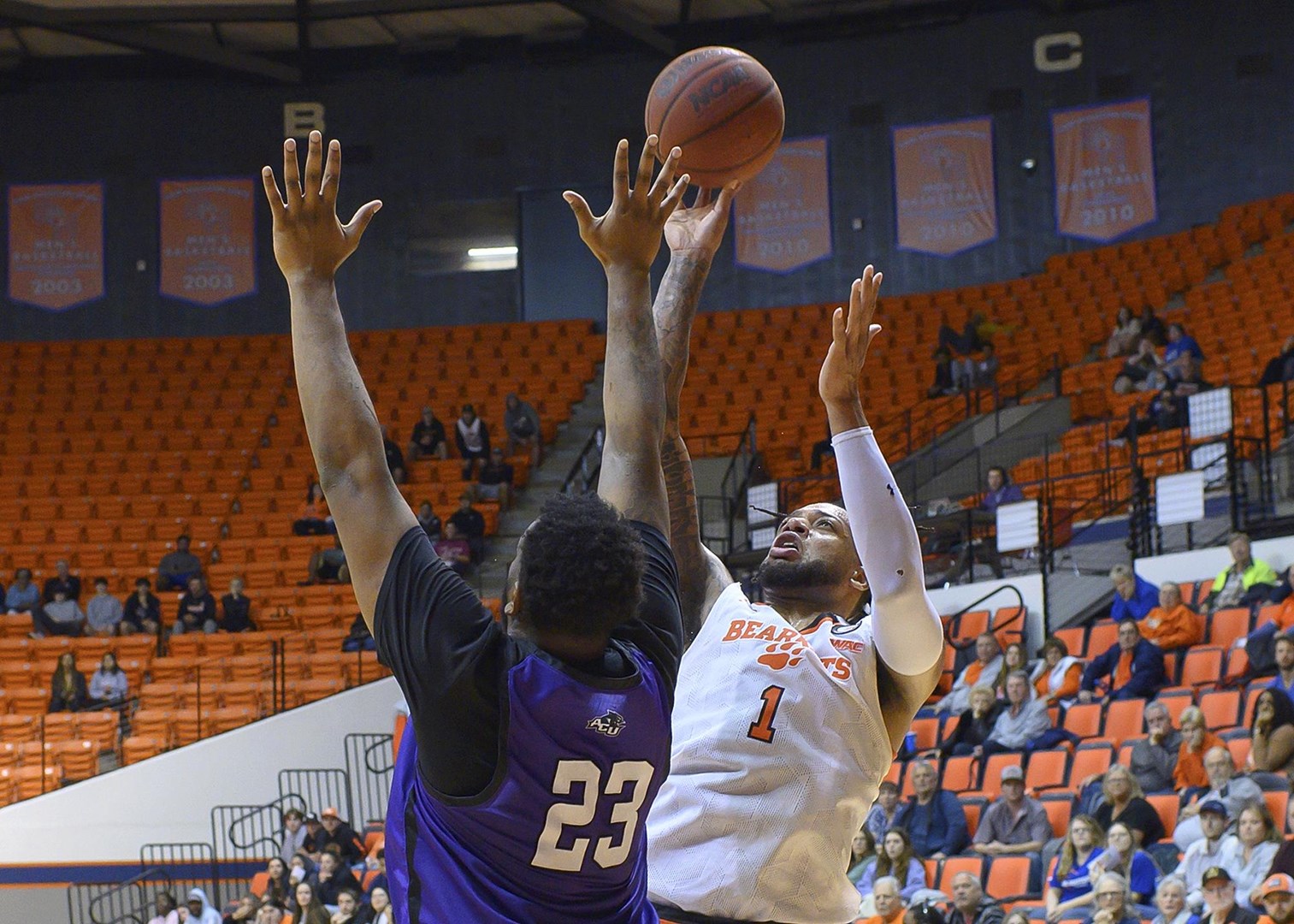 Flagg’s clutch shots put away ACU - Sam Houston
