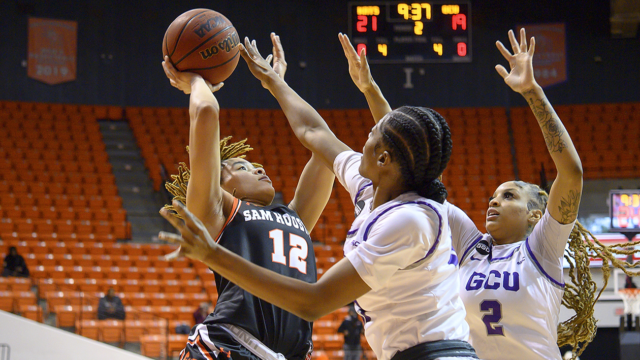 Kats wrap home slate with victory over GCU - Sam Houston