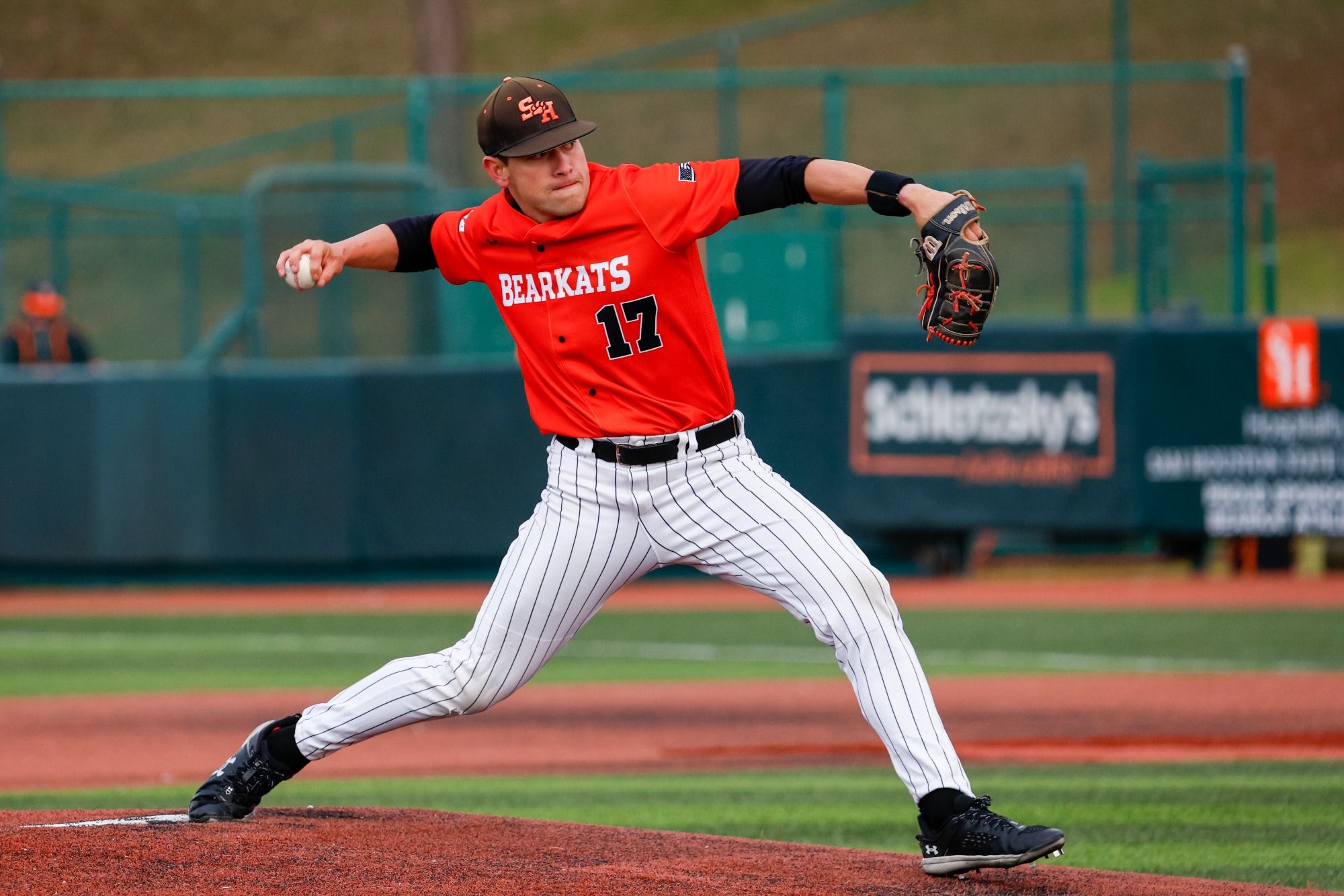 Kats scrape out fifth straight win over UTA - Sam Houston