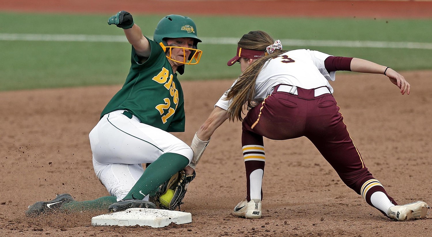 Katie Shoultz - 2019 - Softball - NDSU