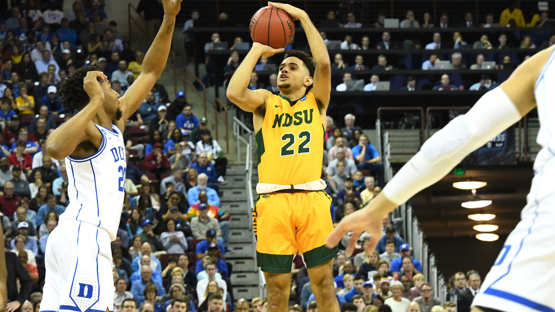 Cameron Hunter - 2019-20 - Men's Basketball - NDSU