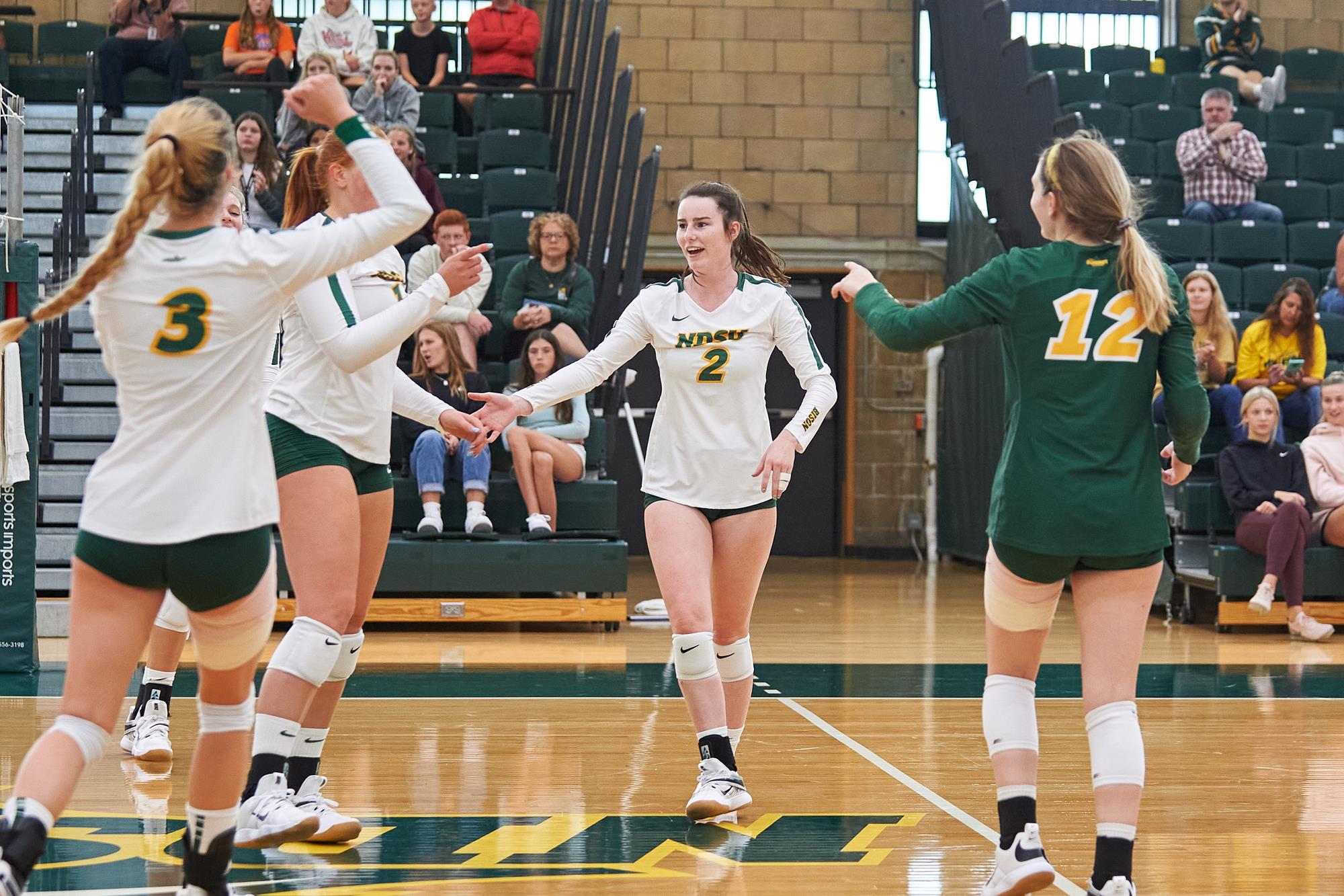 NDSU Volleyball Wins Fourth Straight After Downing Nevada, 3-1 - NDSU