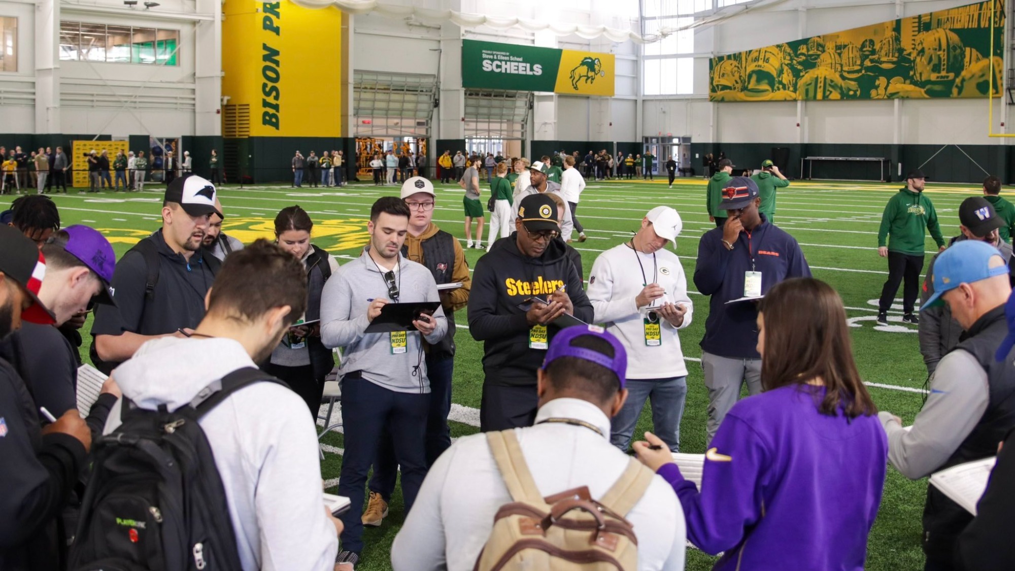 CharMar Brown Wins Jerry Rice Award as FCS Freshman of the Year - NDSU