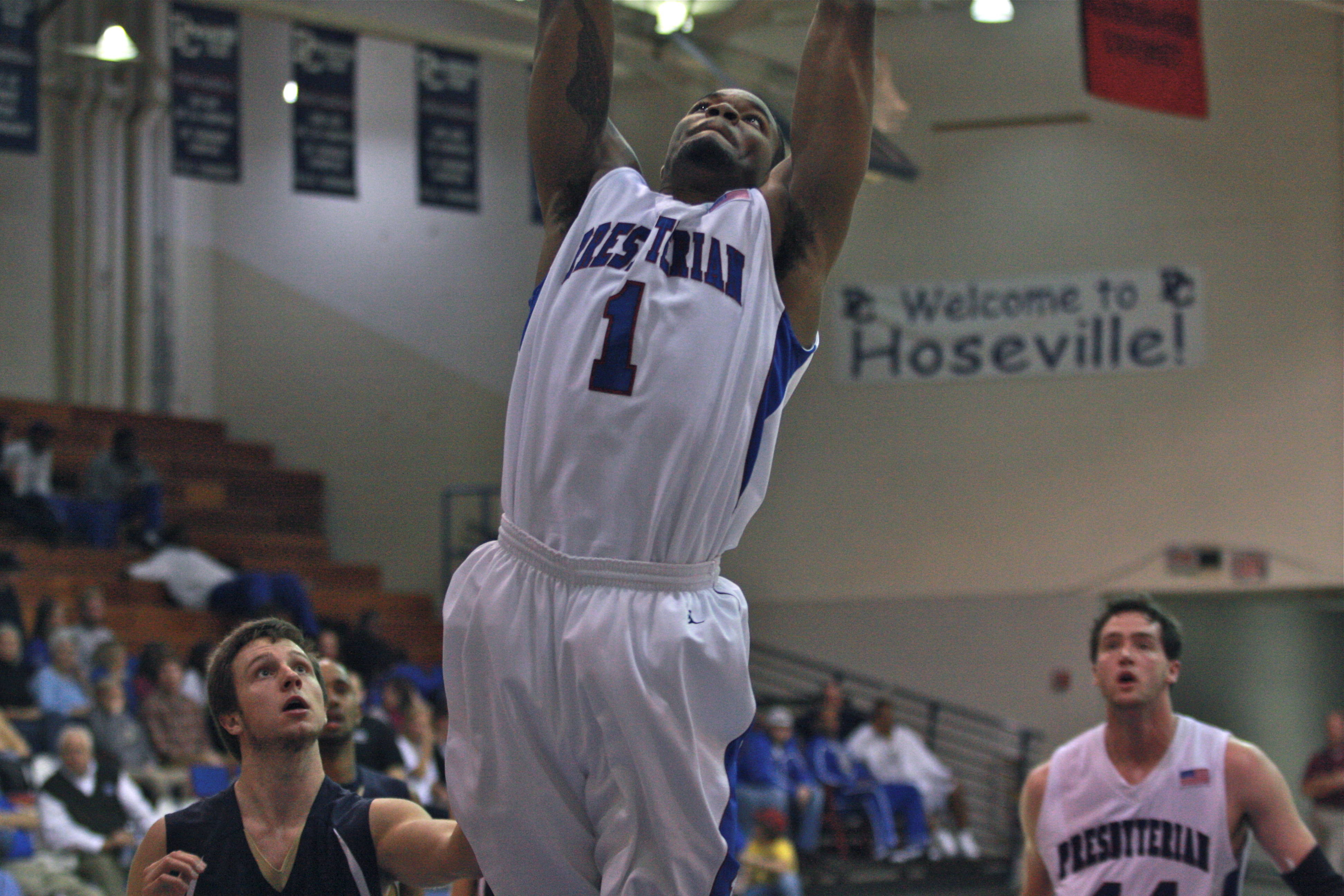 Men's Basketball Hosts Western Carolina in Doubleheader Nightcap ...
