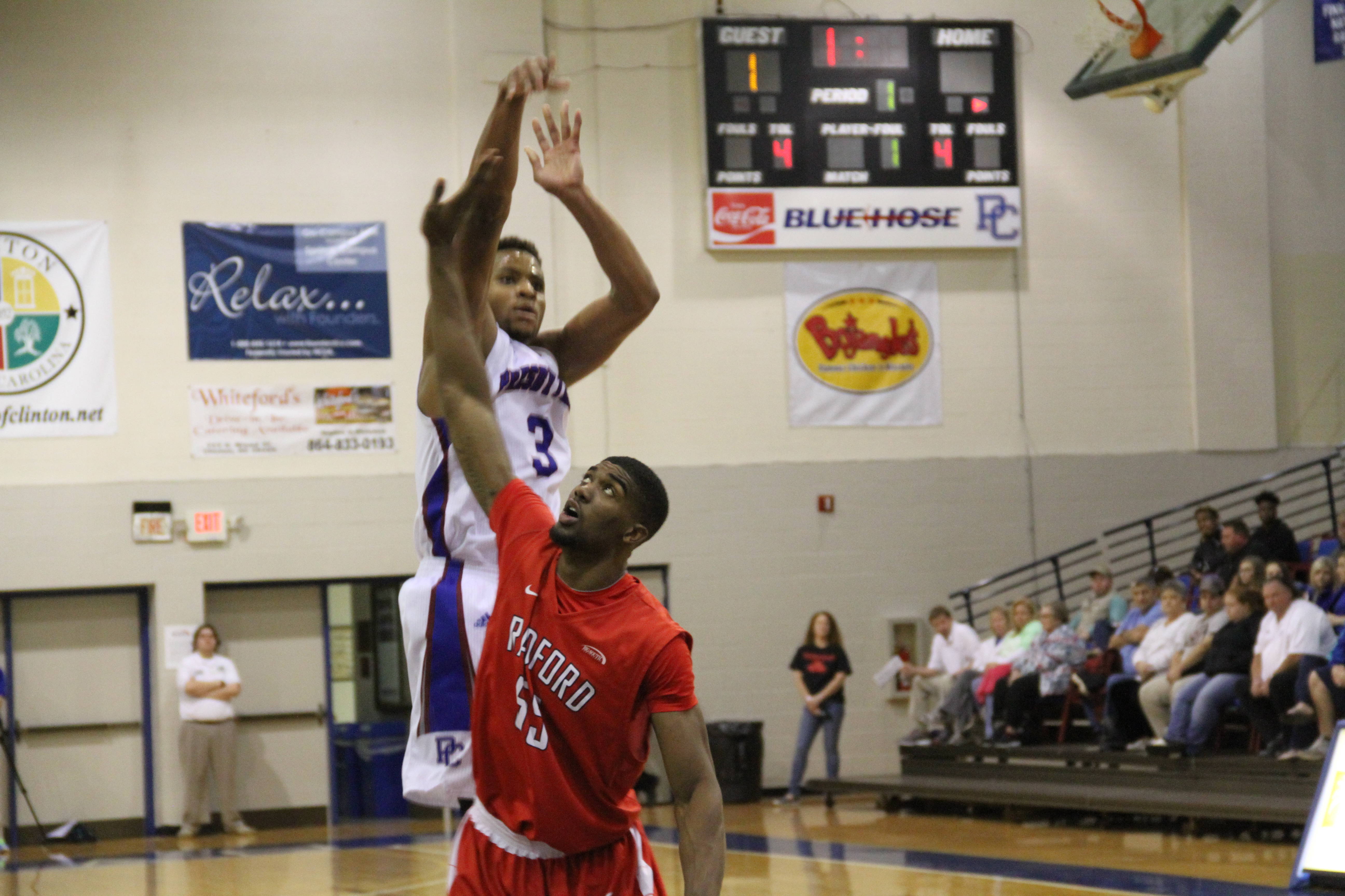 Blue Hose Earn Down to the Wire 69-68 Win - Presbyterian College
