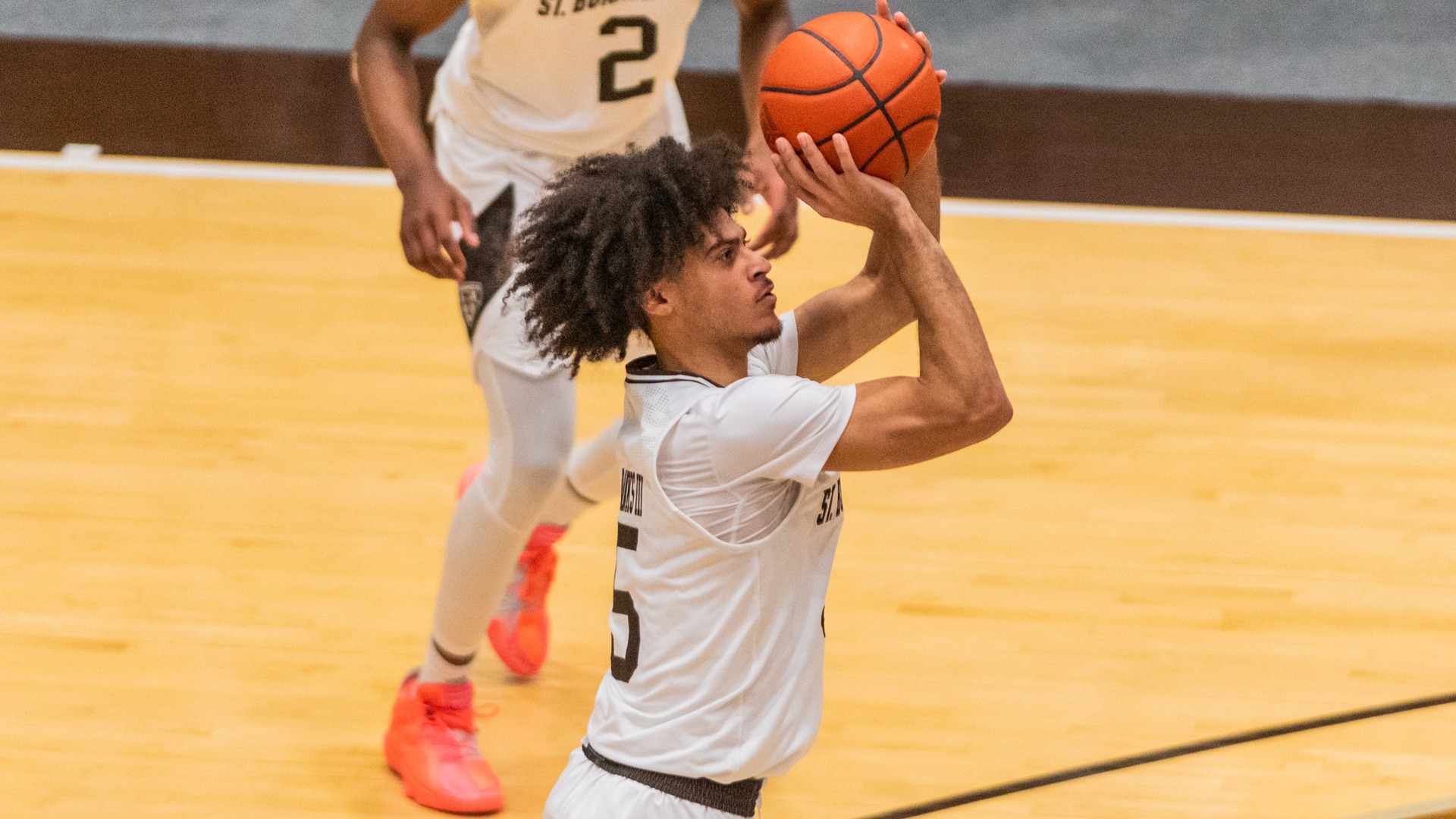 Banks Surpasses 1,000 Career Points; Bonnies Fight Off MTSU - St ...