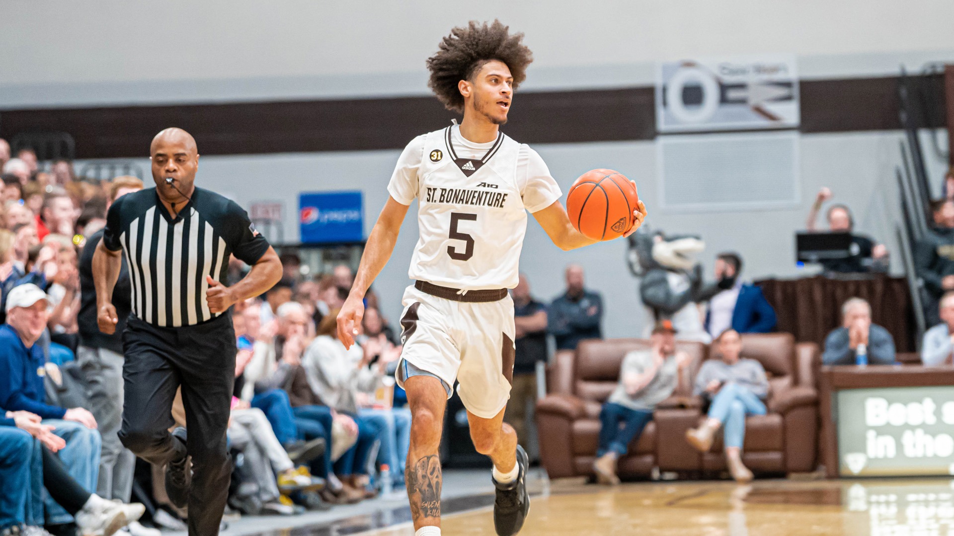 Banks Drops 36 Points To Power Bonnies Past Hawks, 89-76 - St. Bonaventure