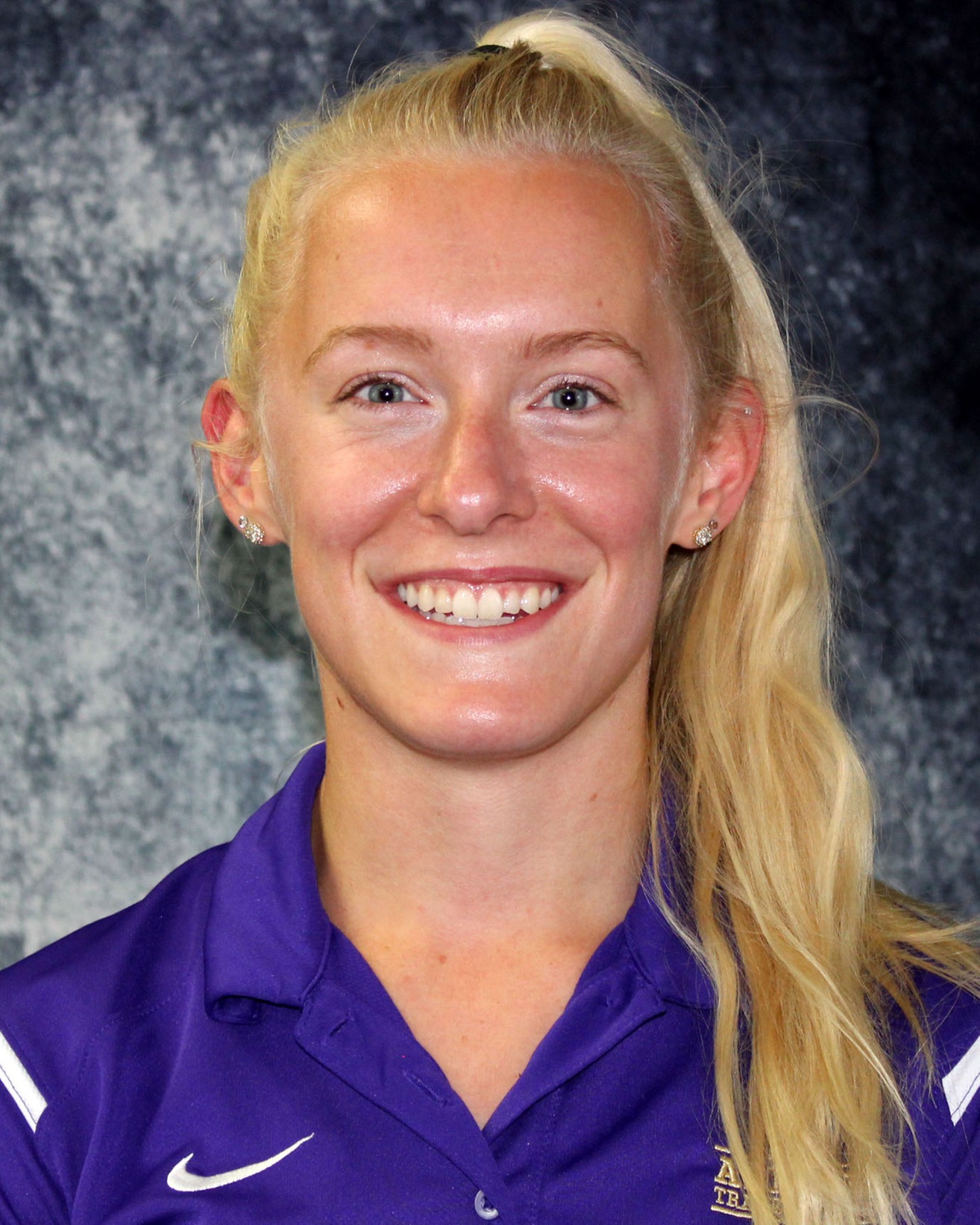 Annika Manning - Assistant Coach, Distance - Women's Track and Field ...
