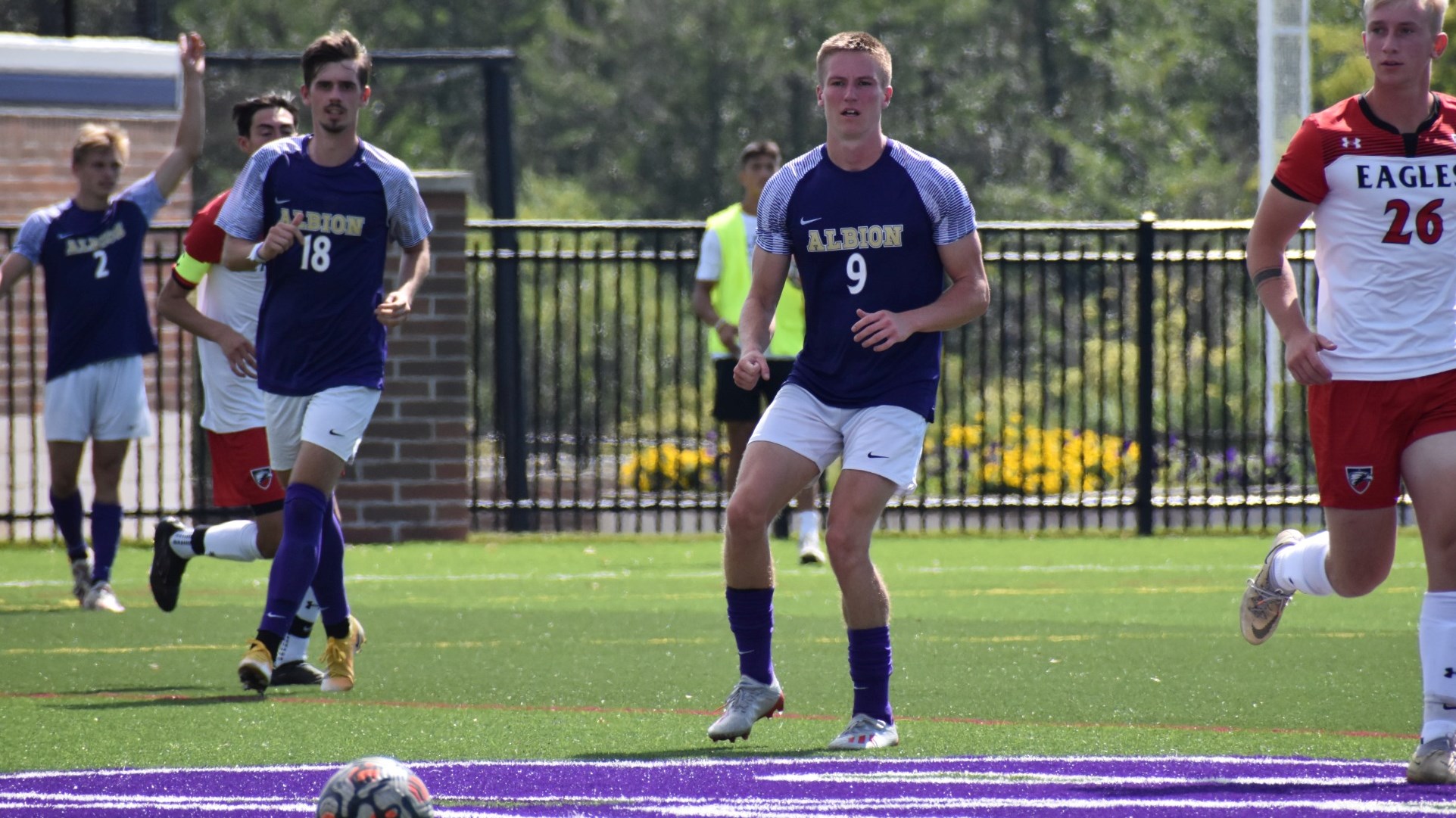 Men's soccer stumbles on Sunday - Albion College
