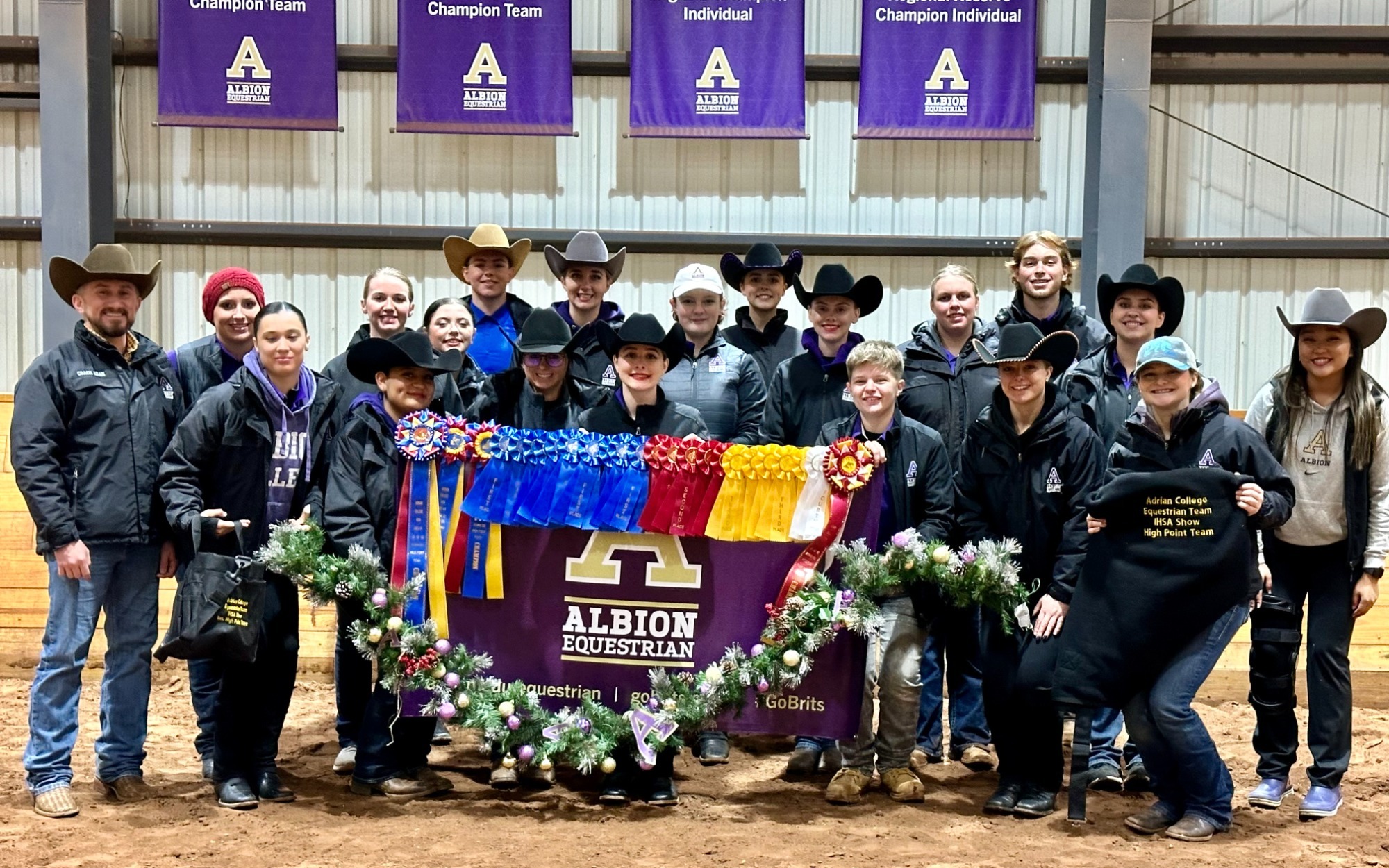 Western equestrian competes in final show of 2023 - Albion College